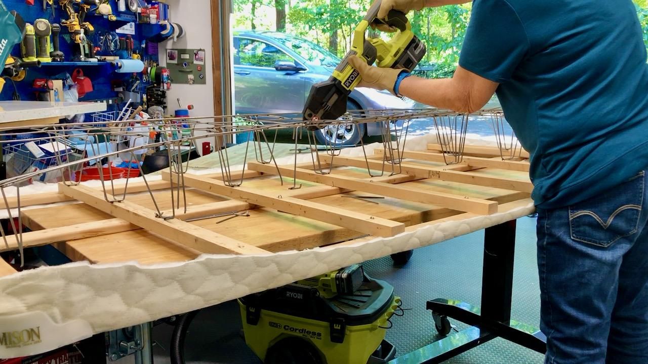 DIY Modern Bed Frame From Old Boxspring : 5 Steps - Instructables