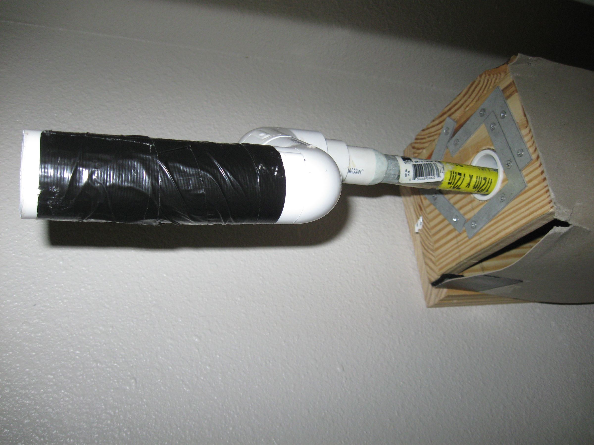 Make a Pull Down Green Screen Wall : 5 Steps - Instructables