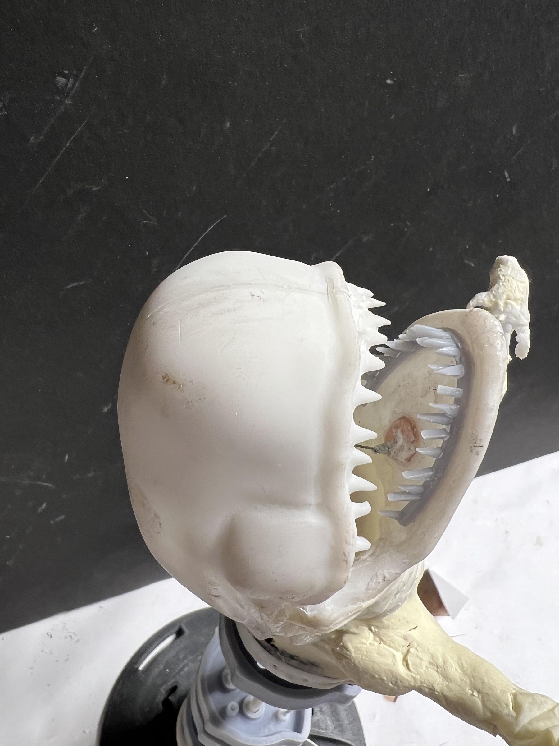 Alien Chestburster That MOVES! : 11 Steps (with Pictures) - Instructables