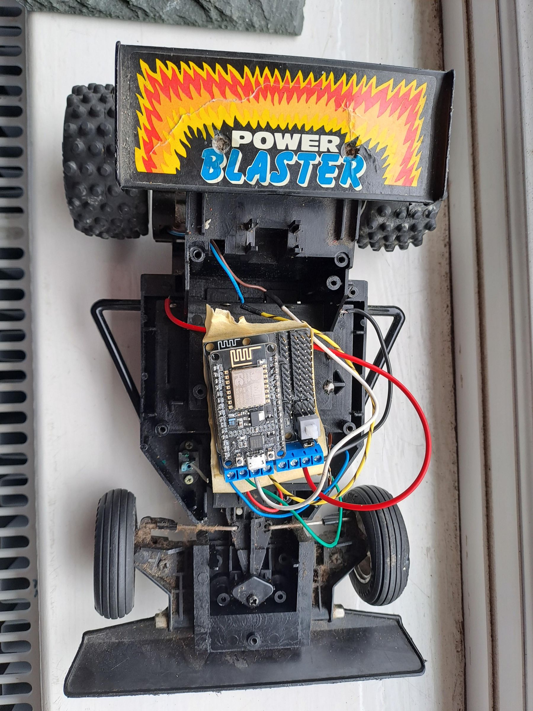 Simple WiFi Controlled RC Car : 7 Steps (with Pictures) - Instructables