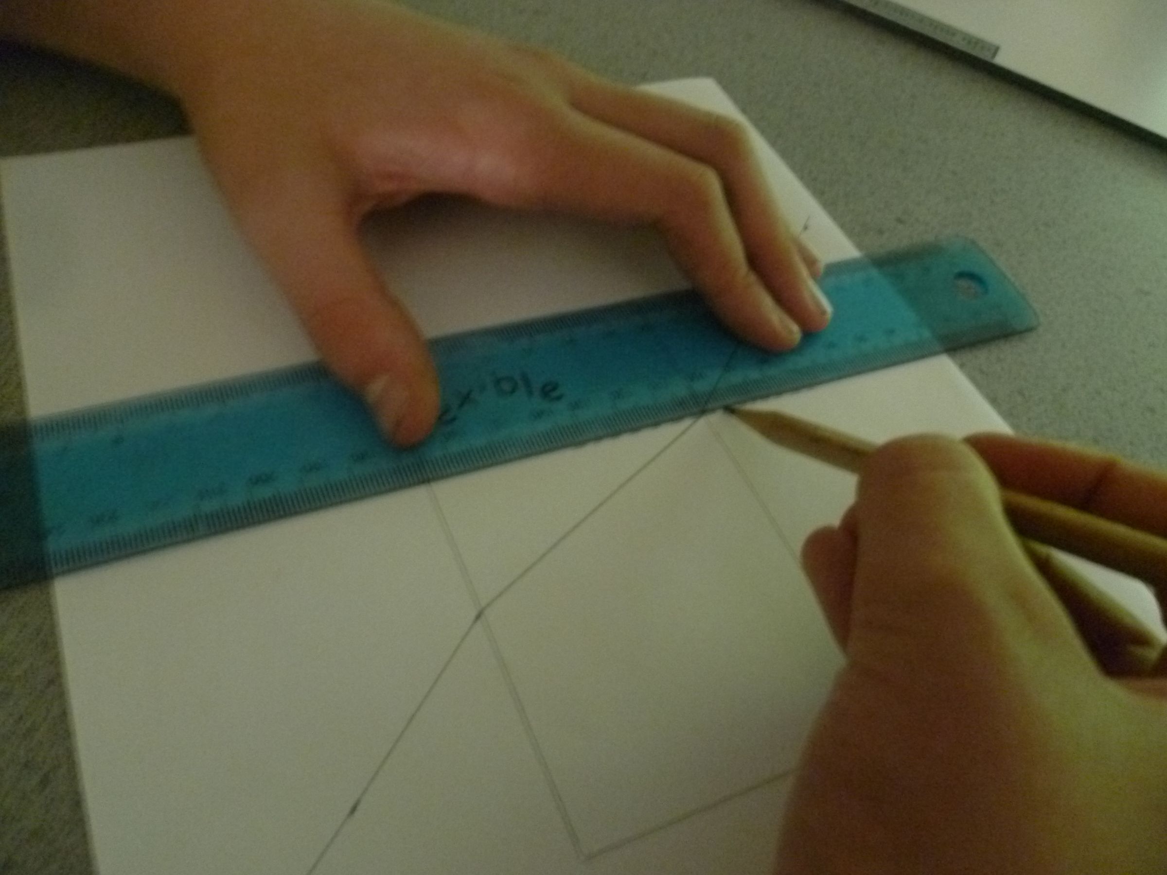 Refracting Light With LASERs : 11 Steps - Instructables