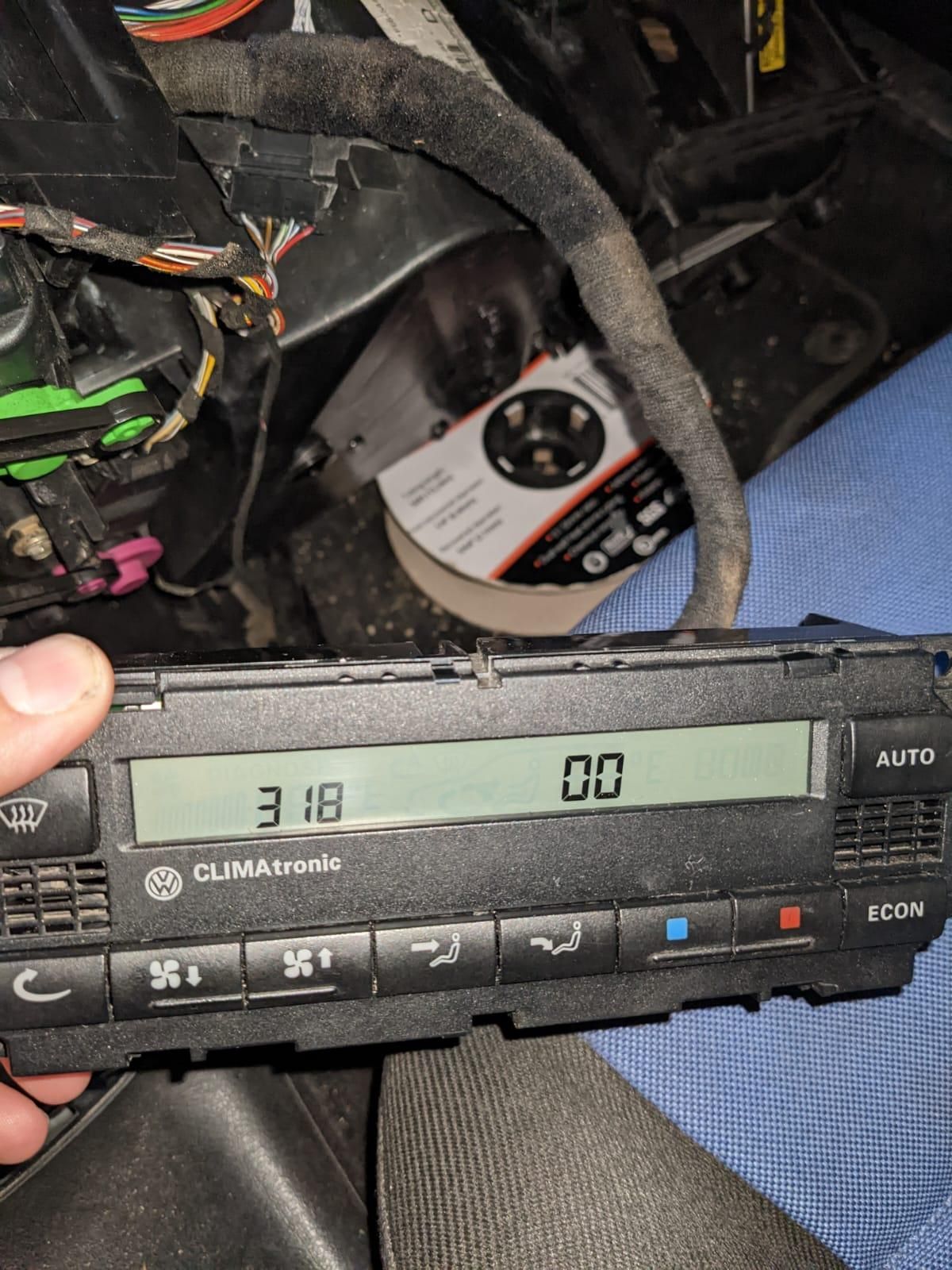 Climatronic Retrofit Golf MK4/BORA : 6 Steps - Instructables