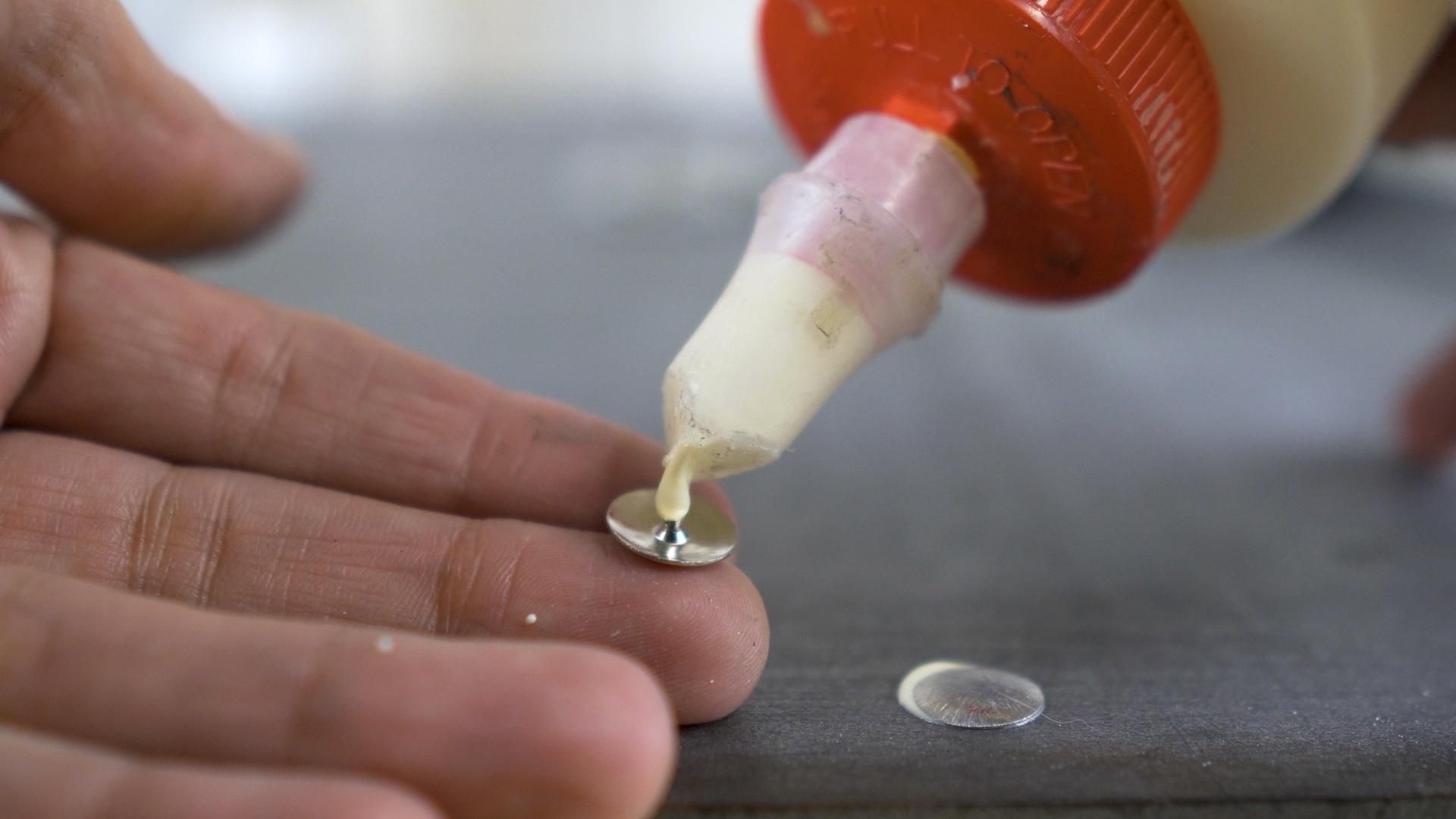 Corner Floating Shelves - Industrial Style : 8 Steps - Instructables