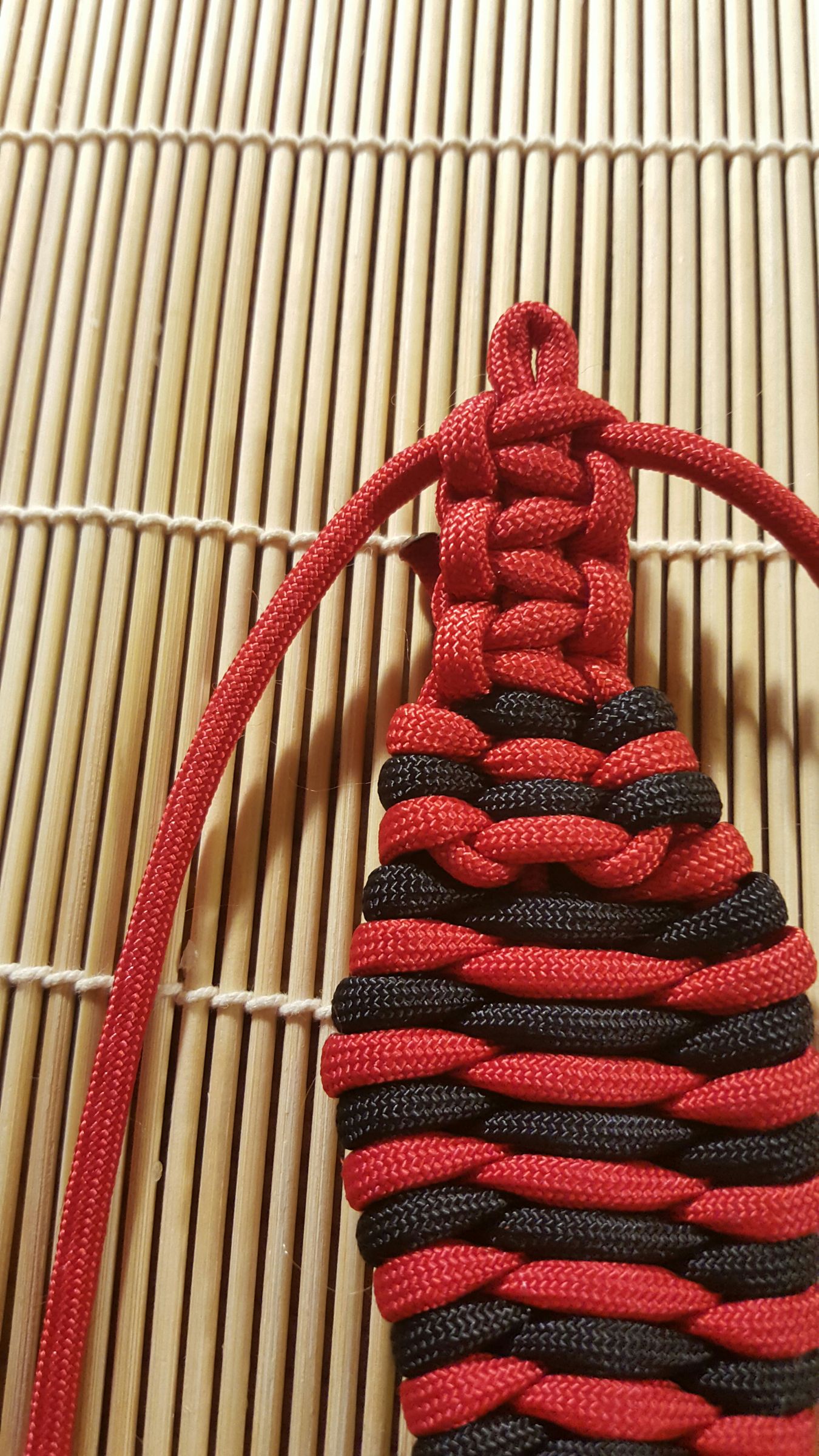 Paracord Snake : 10 Steps (with Pictures) - Instructables