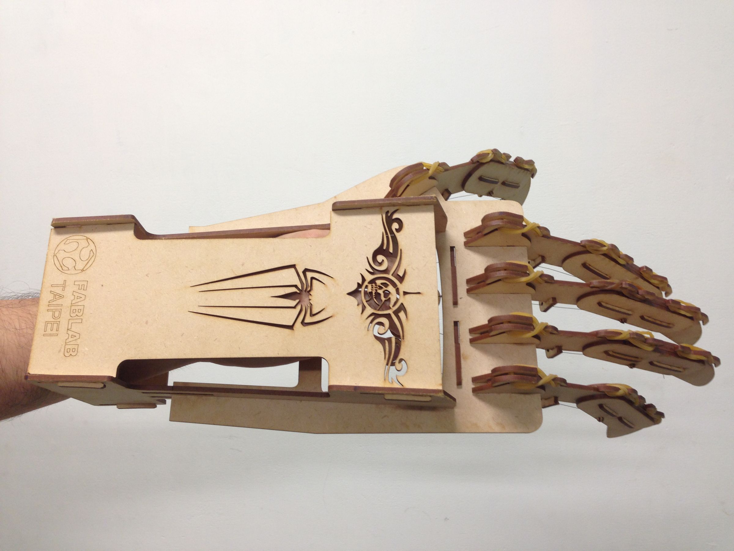 Laser-cut Mechanical Claw : 6 Steps (with Pictures) - Instructables