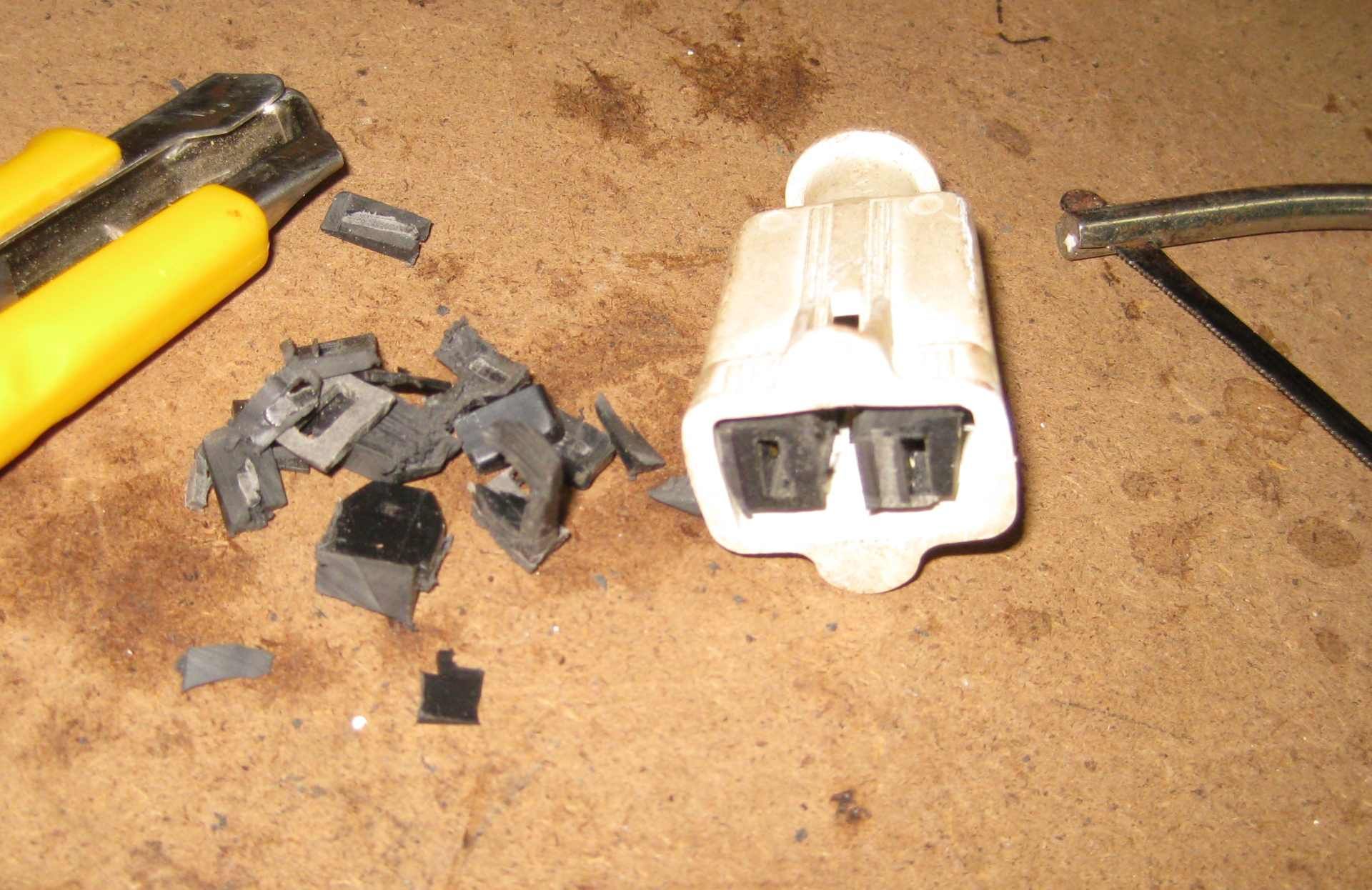 Battery Adaptor for Cordless Tool Version 2 : 5 Steps - Instructables