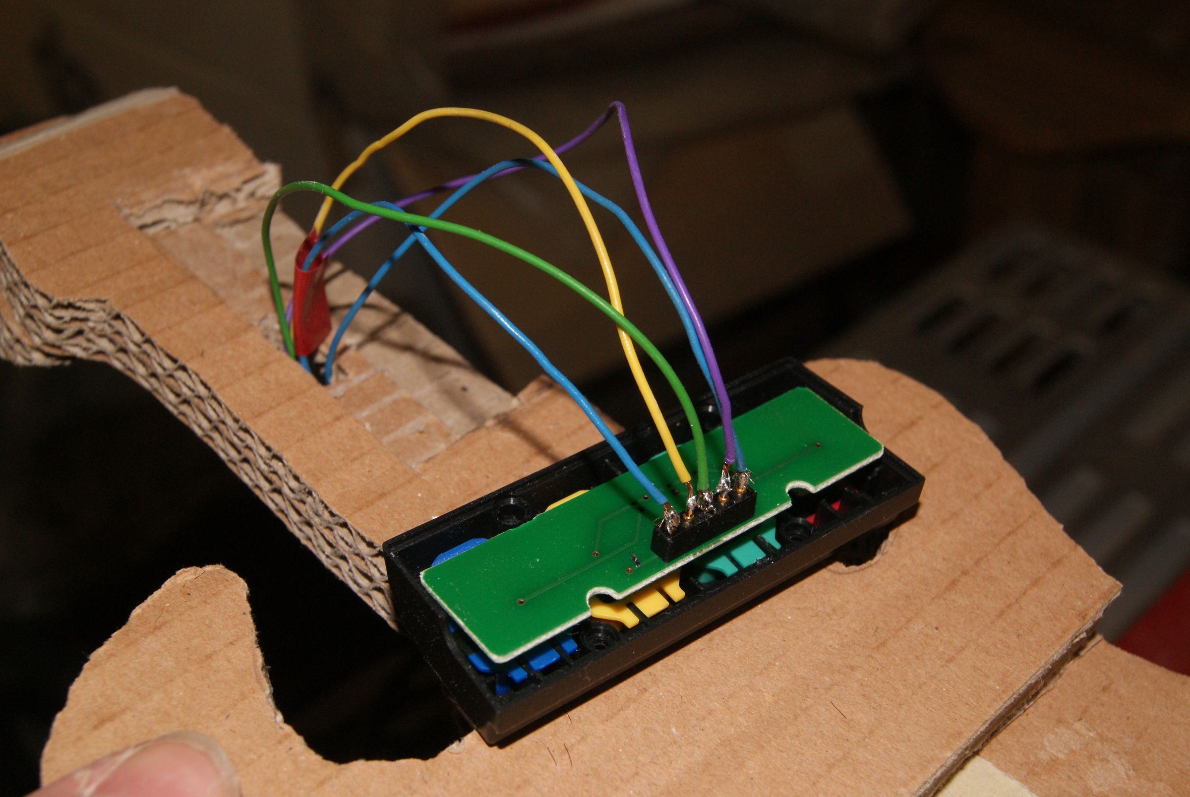 Micro Guitar Hero : 8 Steps (with Pictures) - Instructables