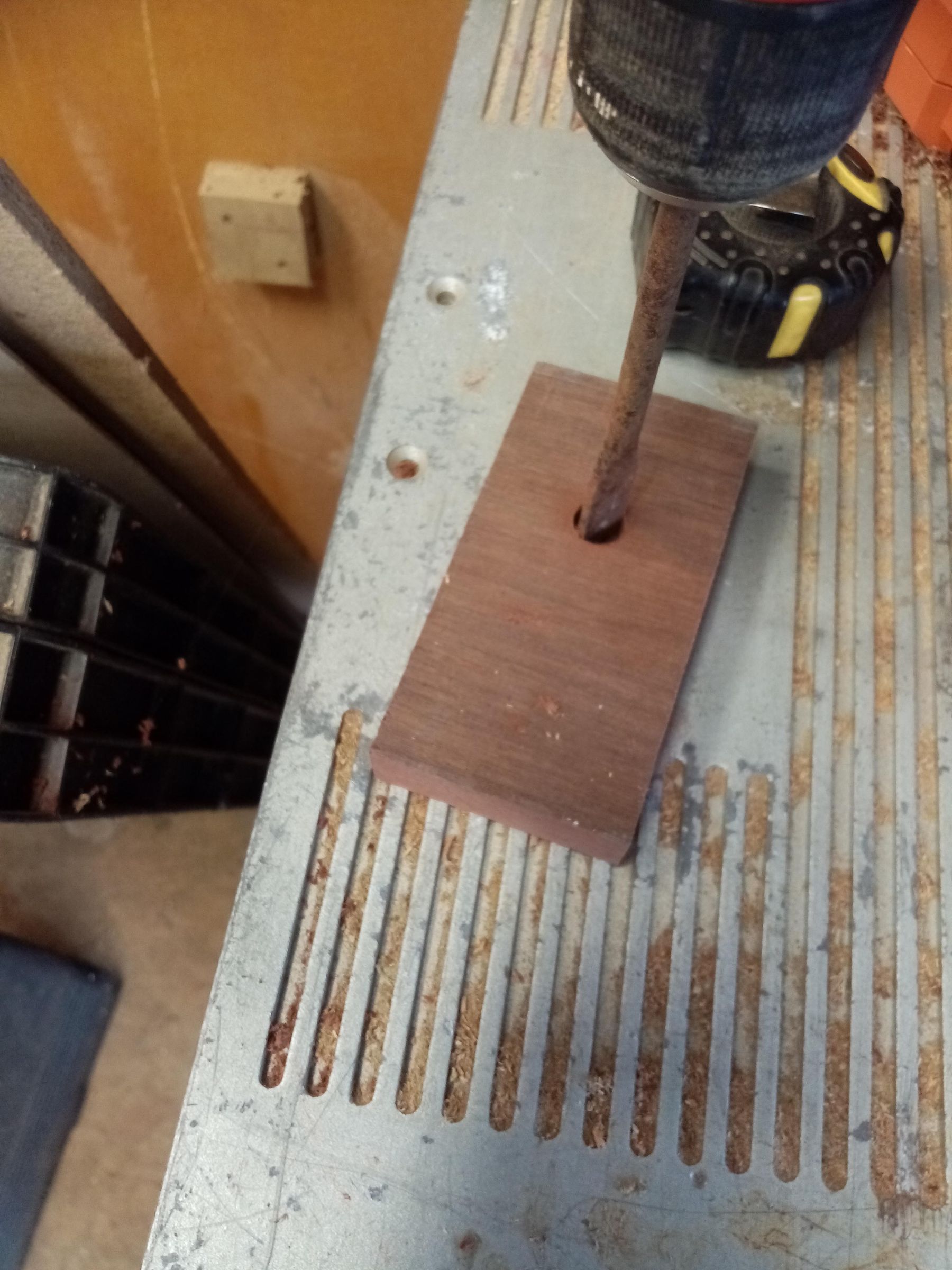 Simple Mobile Phone Stand : 9 Steps (with Pictures) - Instructables