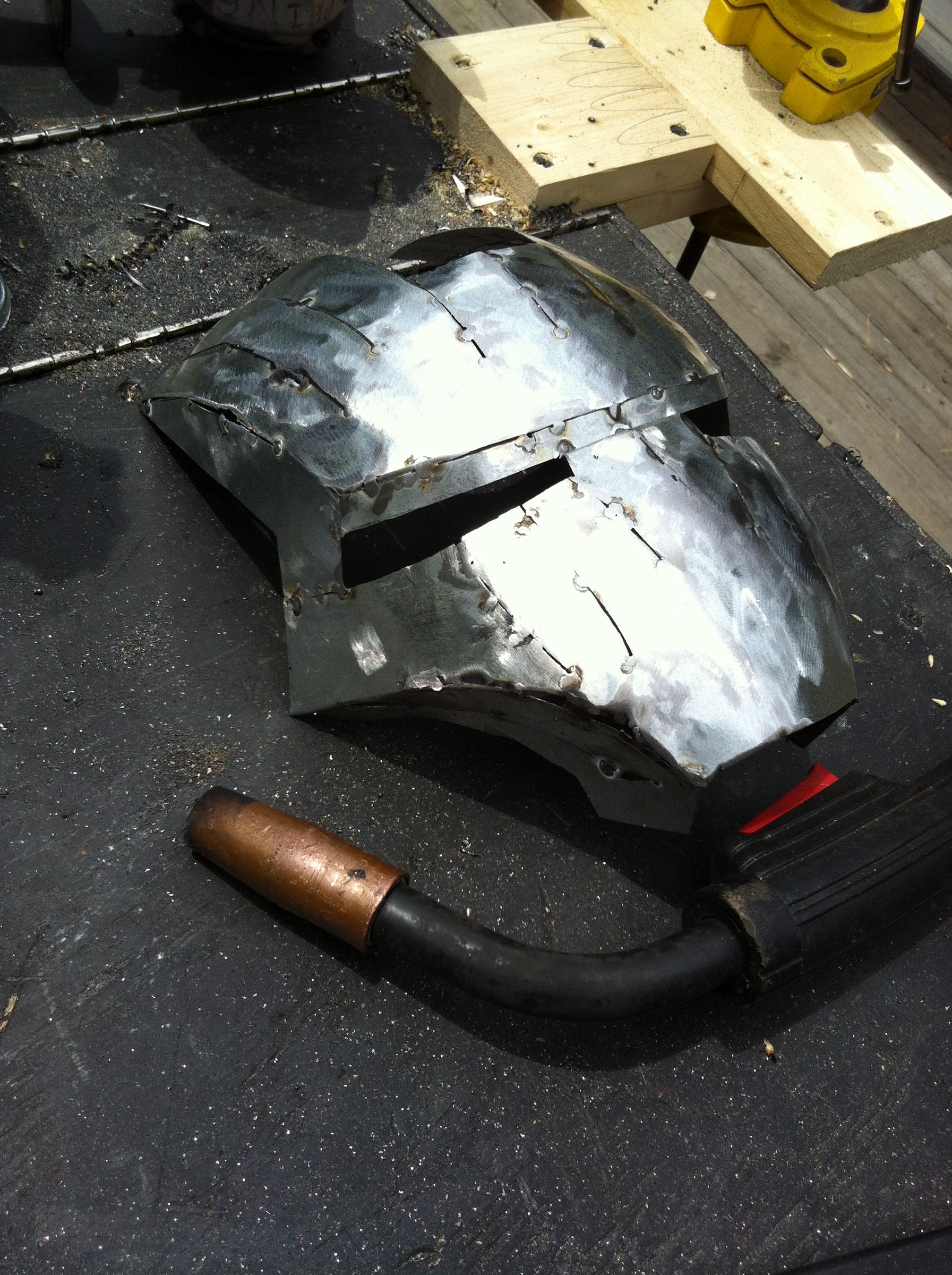 Ironman Welding Helmet Part 1. : 11 Steps (with Pictures) - Instructables