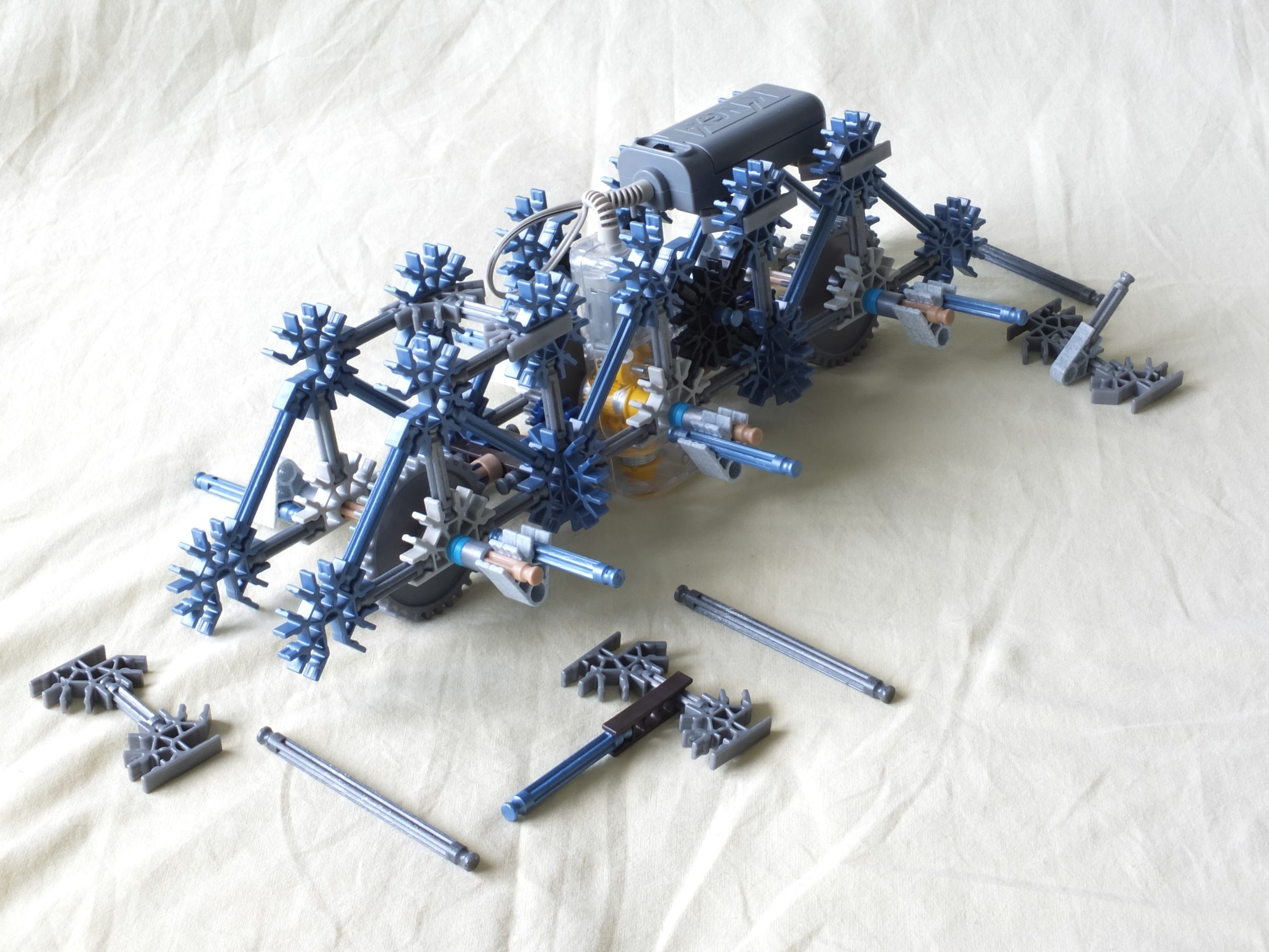 K'NEX Motorized Walking AT-TE From Star Wars : 6 Steps (with Pictures ...