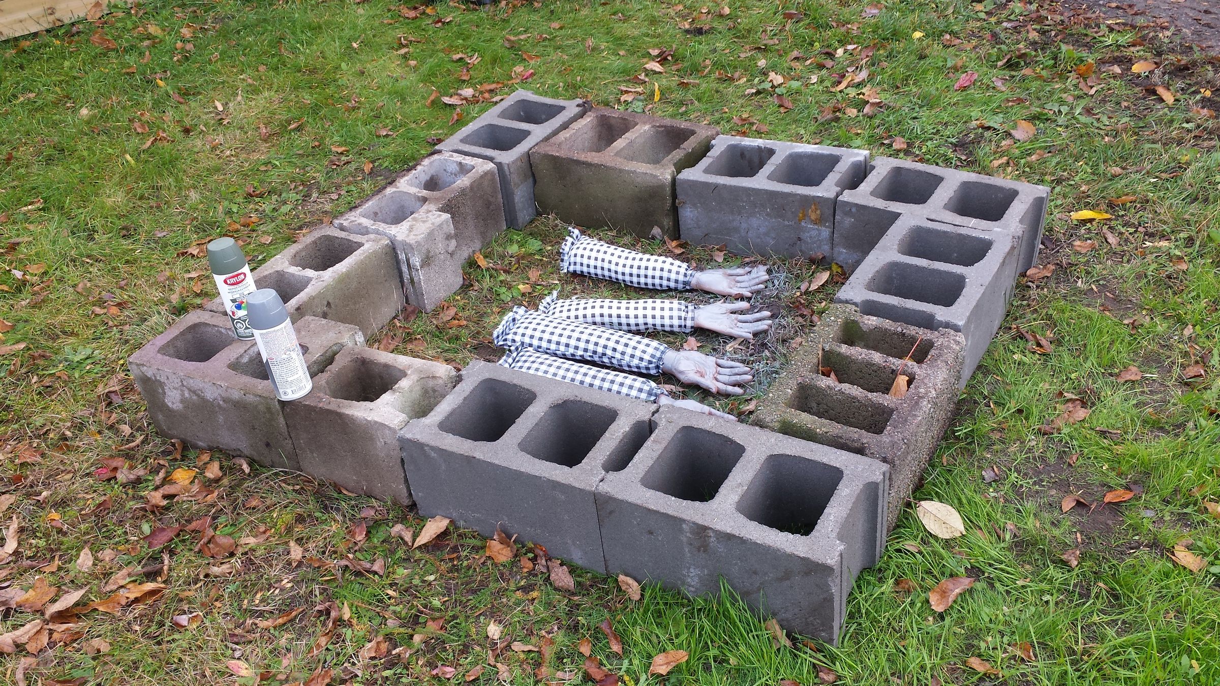 Zombie Pit : 9 Steps (with Pictures) - Instructables