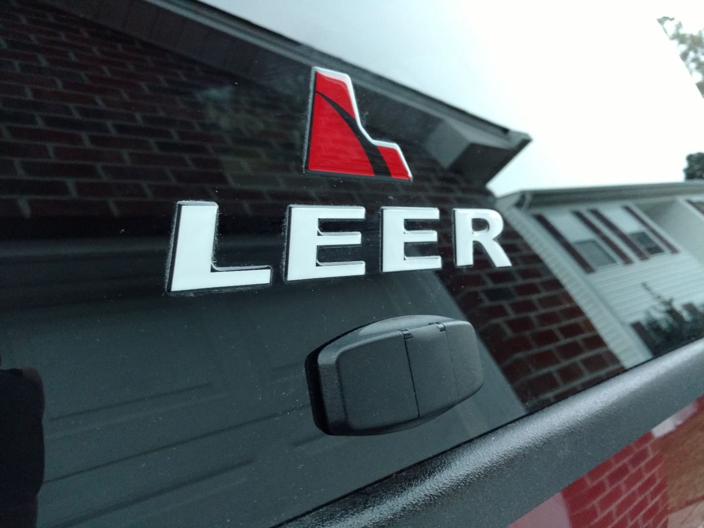 Remove Branding From Your Car : 8 Steps (with Pictures) - Instructables