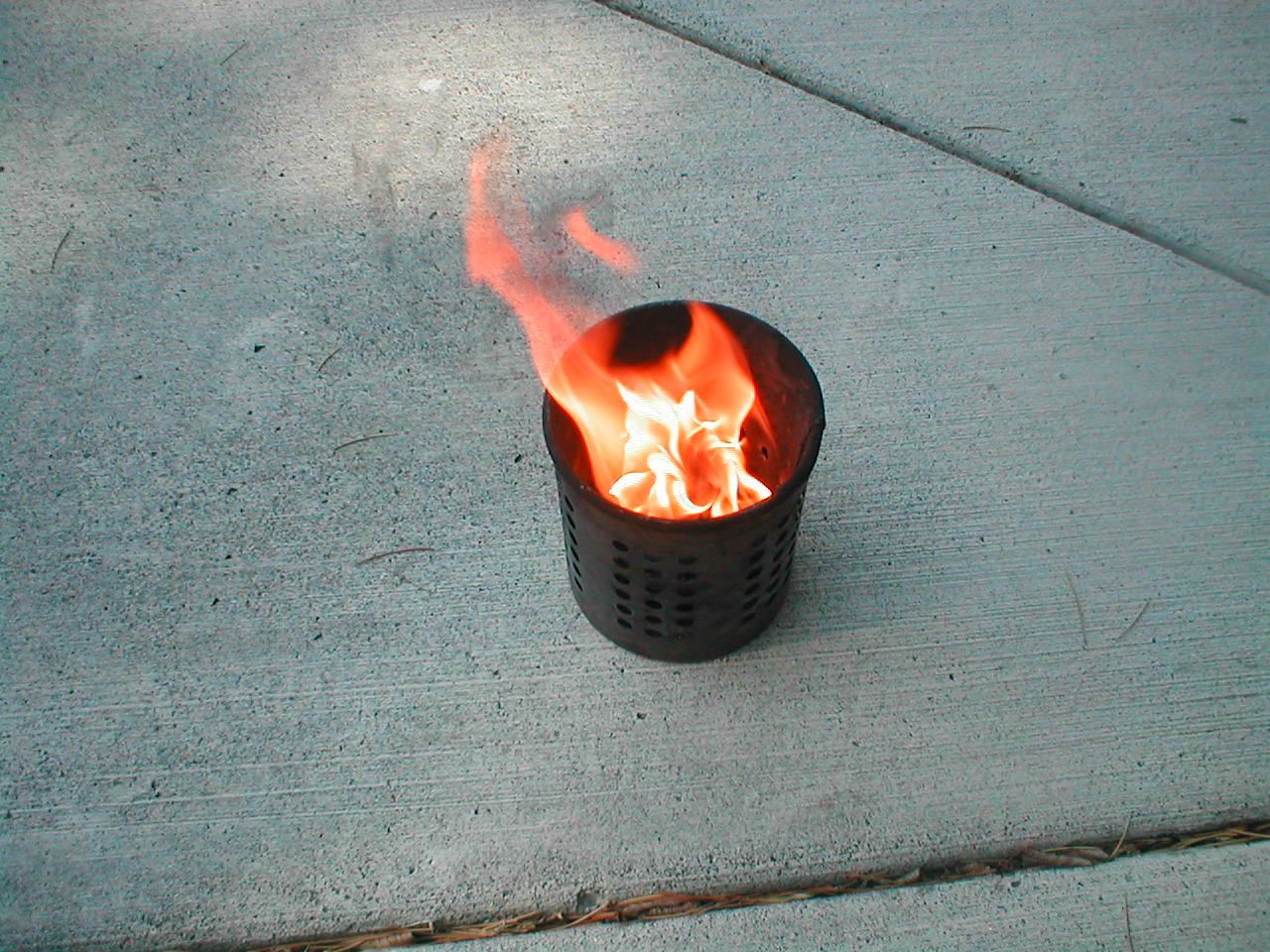 My Take on the Classic Egg Carton Fire Starter : 6 Steps - Instructables