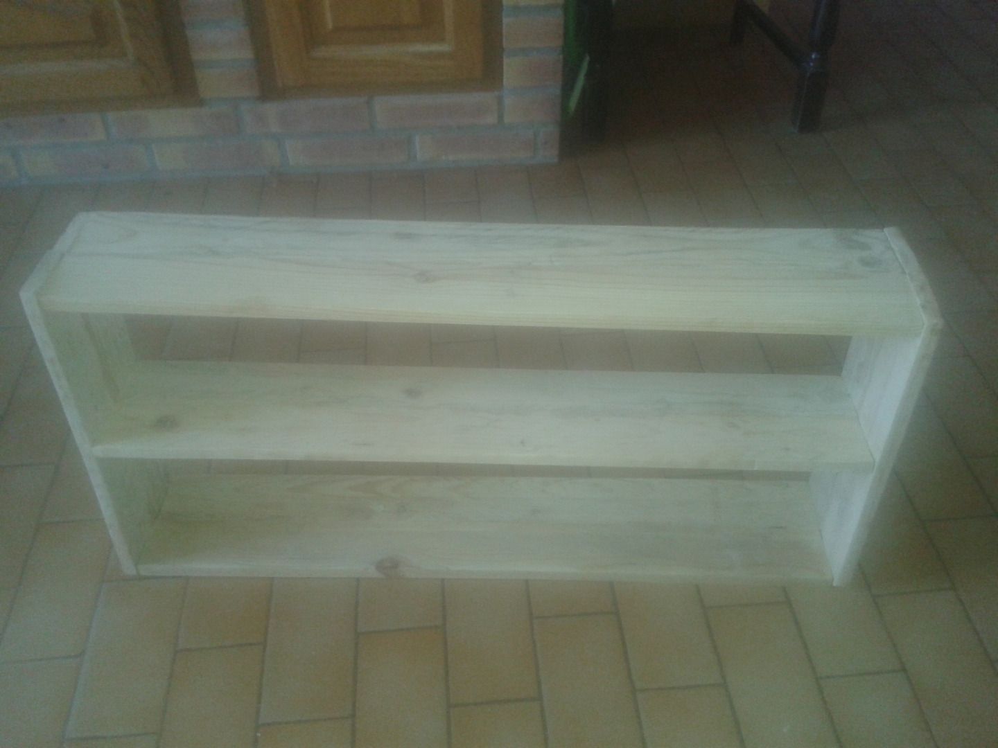 Simple Pallet Book Shelf : 3 Steps - Instructables