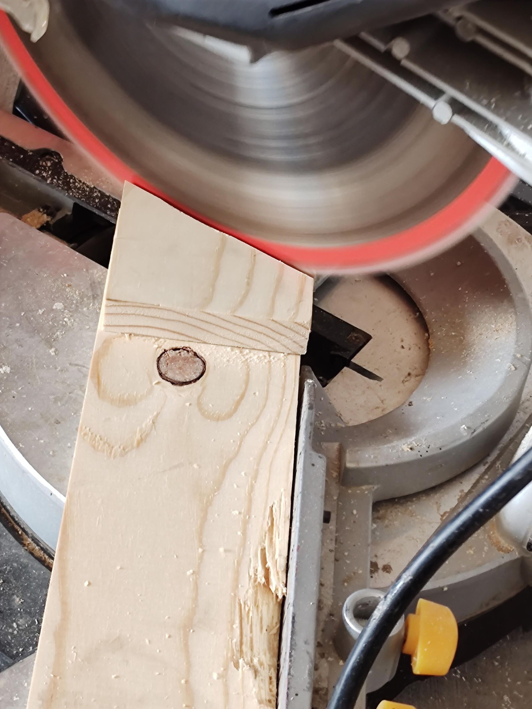 Livestock Feeder : 11 Steps (with Pictures) - Instructables