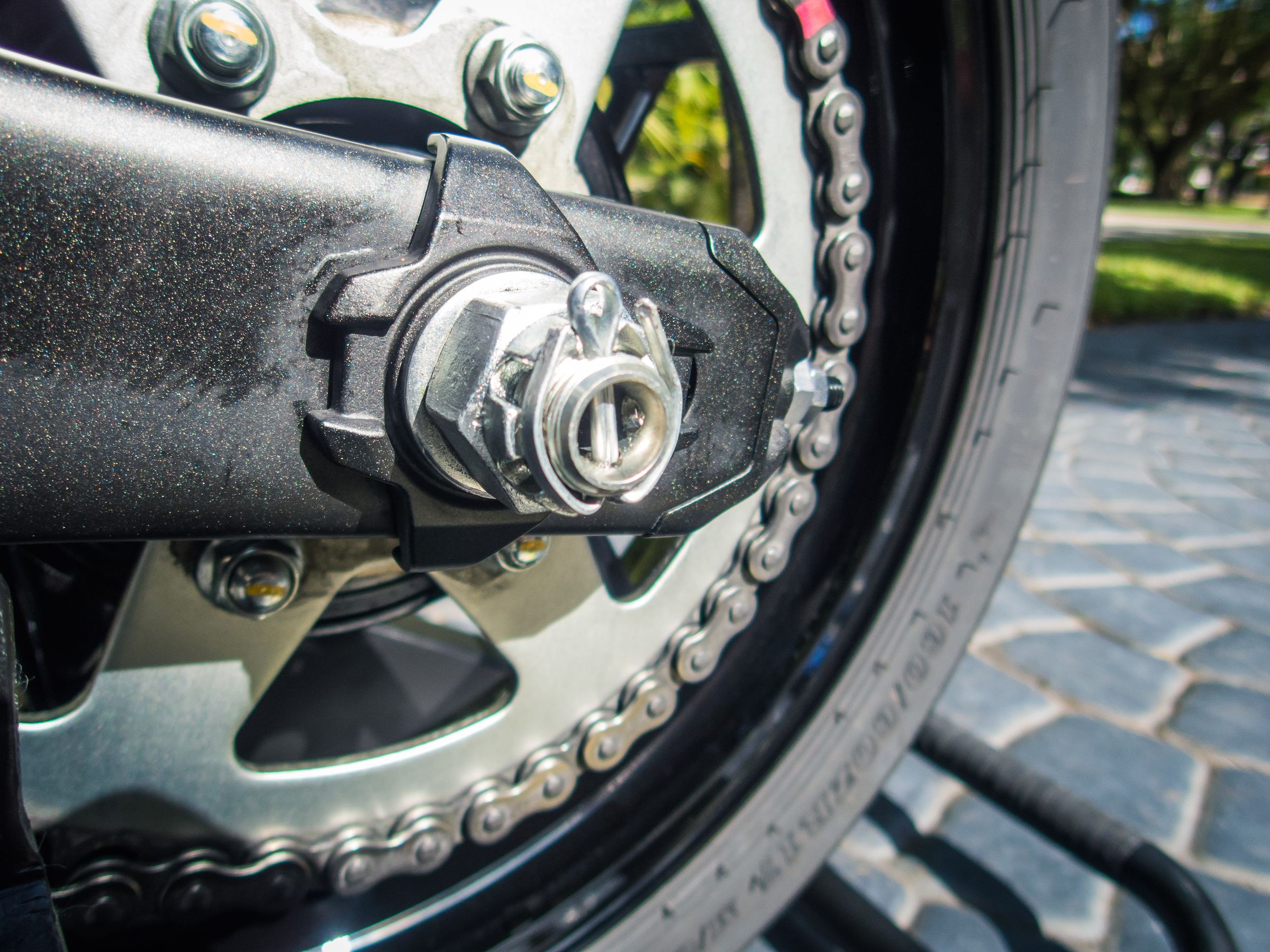 DIY - Motorcycle Chain Tension Adjustment & Rear Wheel Alignment : 13 ...