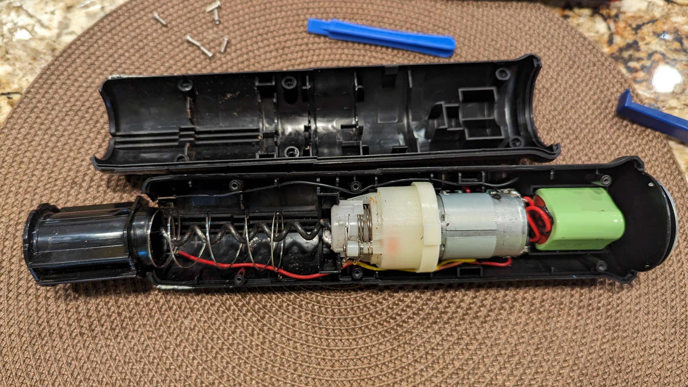 How to Fix a Broken Rabbit Electric Wine Opener : 7 Steps - Instructables