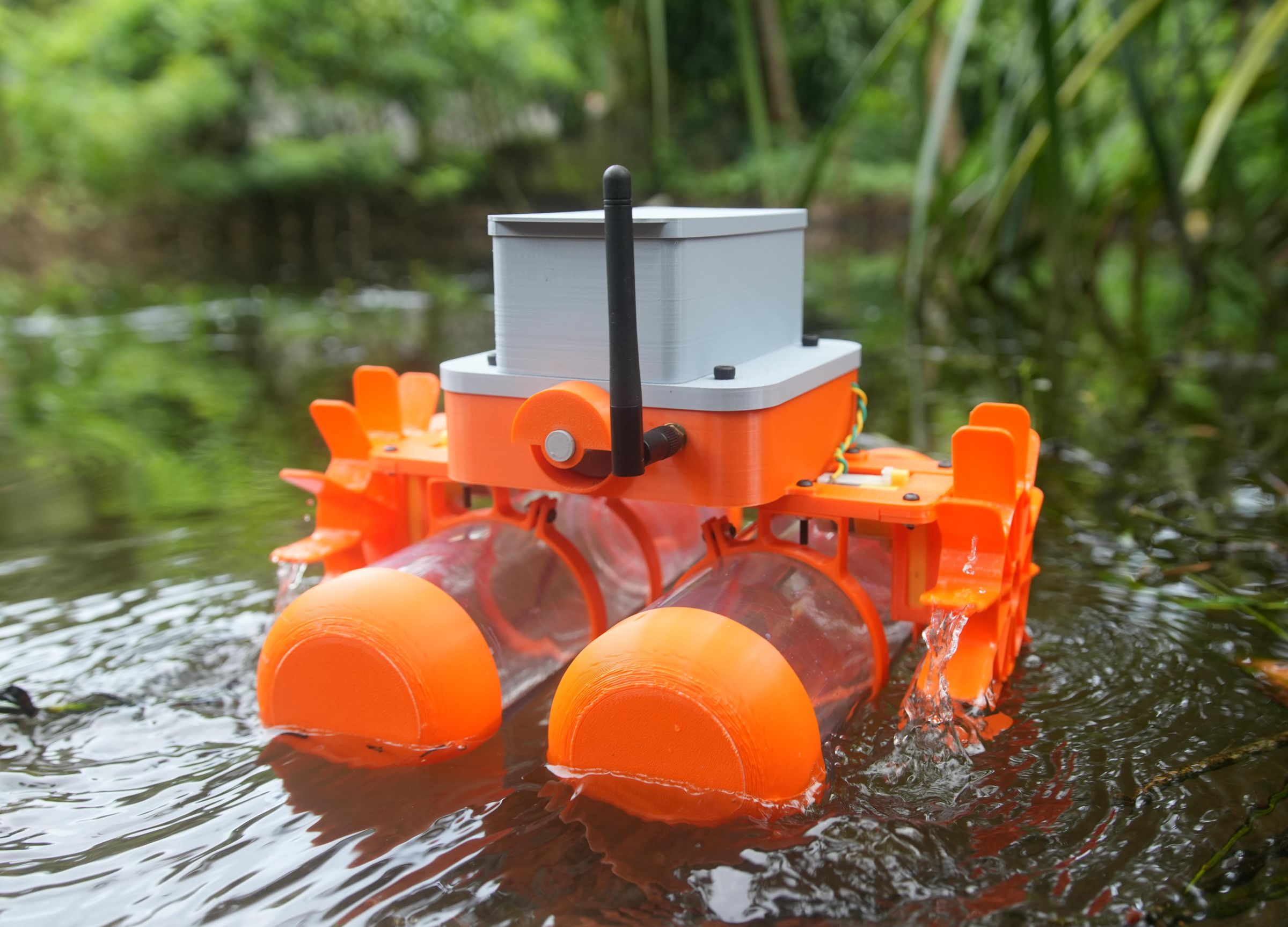 3D Printed Fish Feeder RC Boat With Controller : 12 Steps (with ...