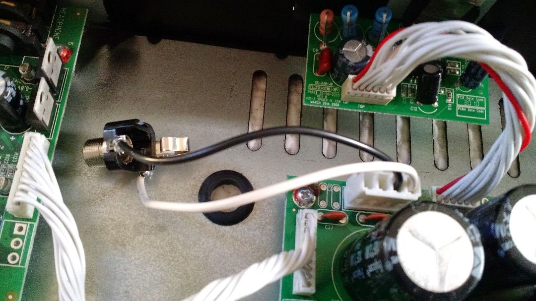 Use a Combo Amp As a Cabinet (cheap and Easy) : 7 Steps - Instructables