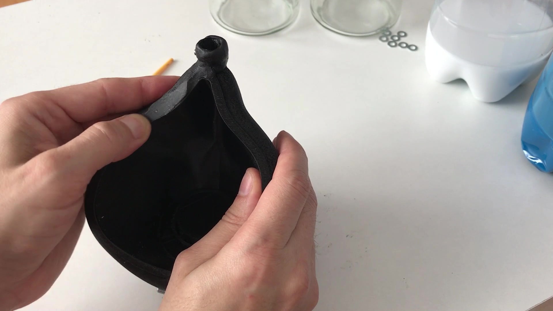 LHM Silicone Face Mask : 4 Steps - Instructables