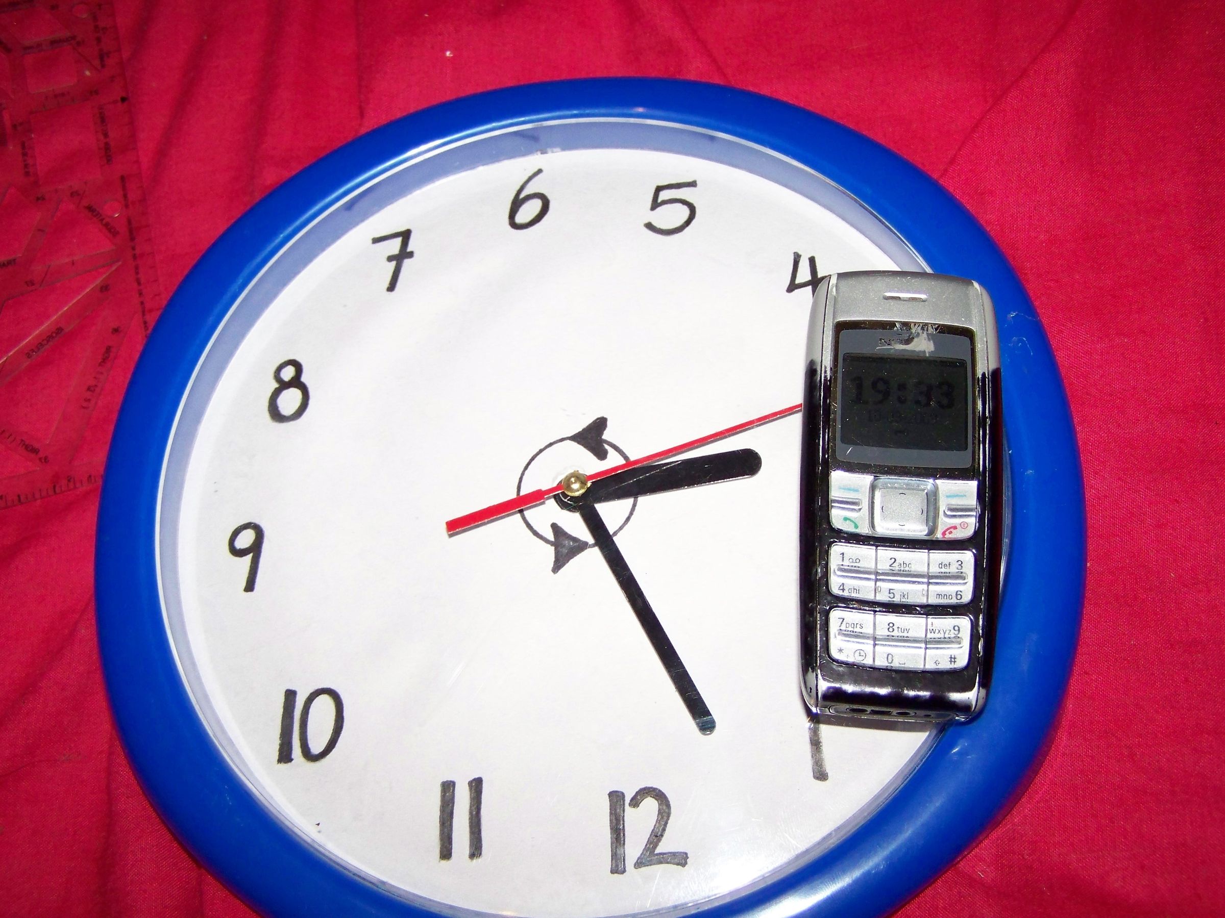 Reverse Clock : 15 Steps (with Pictures) - Instructables