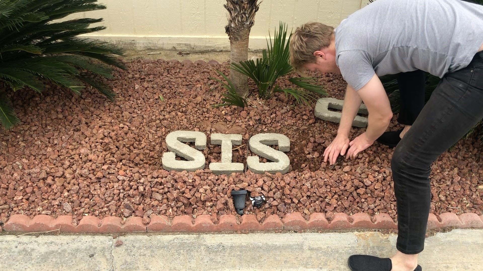 Concrete Letters : 4 Steps (with Pictures) - Instructables