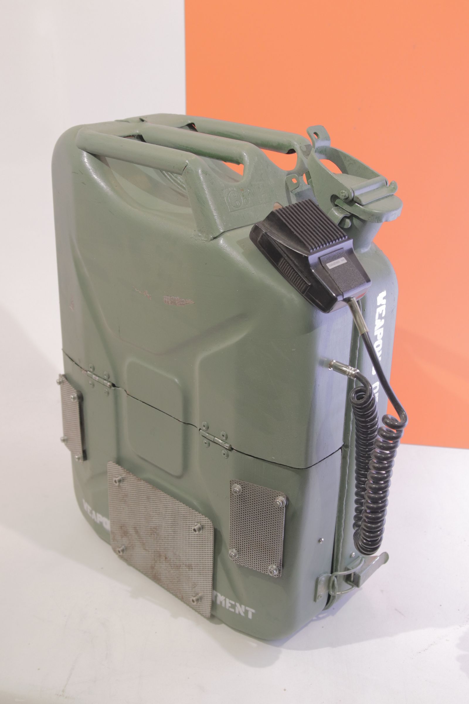 The Portable Laff Box : 13 Steps (with Pictures) - Instructables