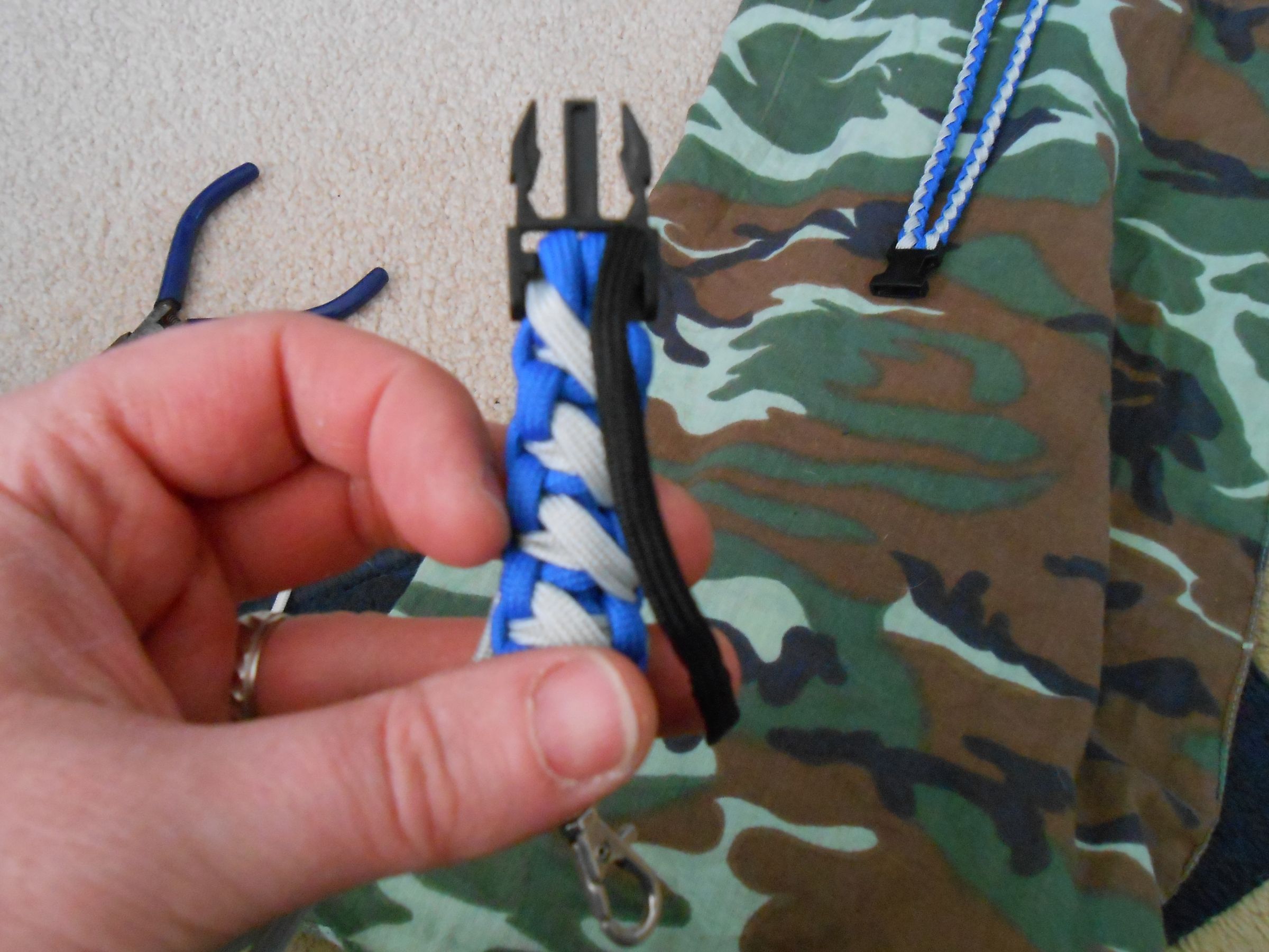 Break Away Paracord Lanyard With Side Release Buckle and Swivel Snap ...