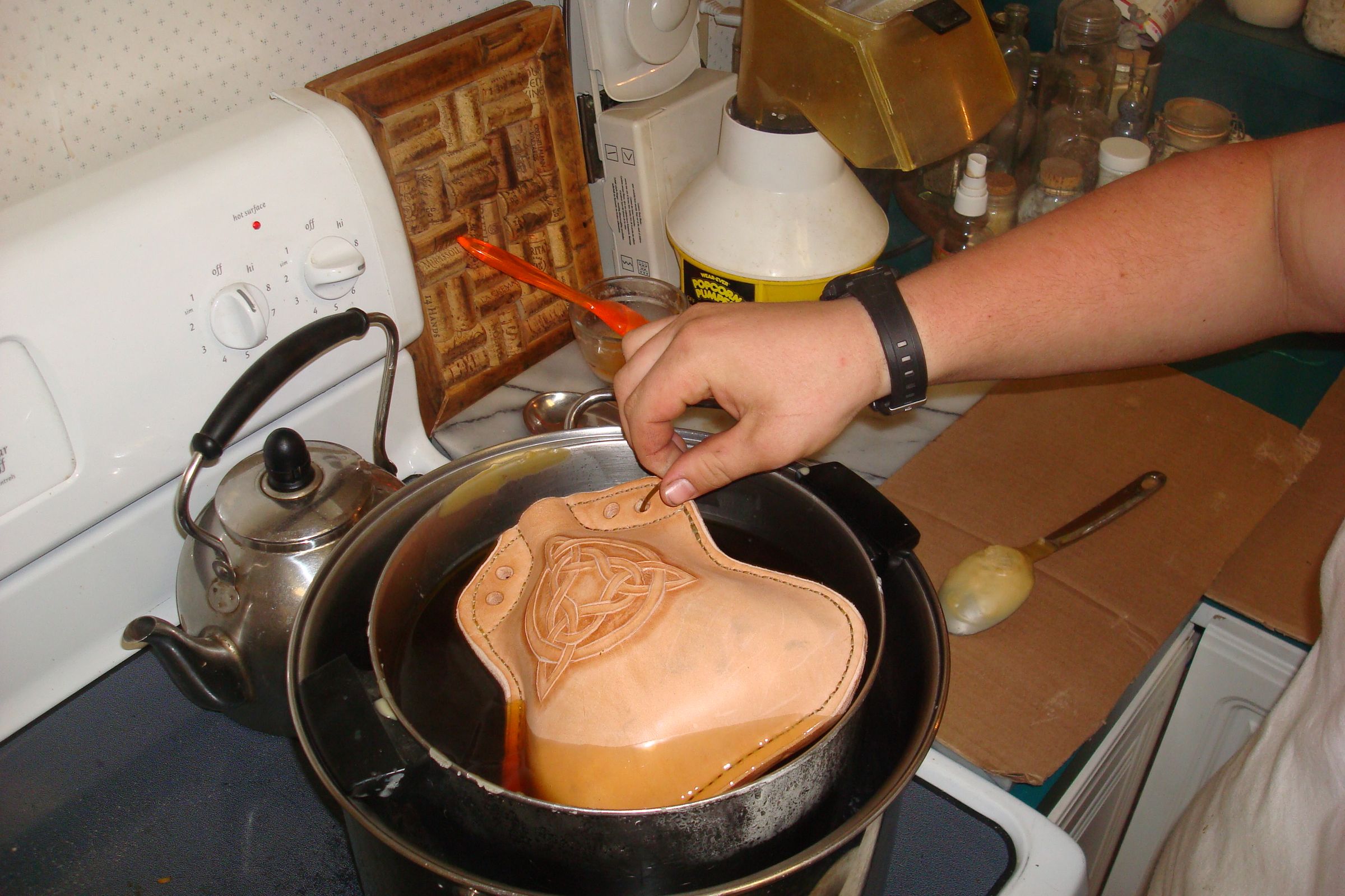 Leather Flask : 15 Steps (with Pictures) - Instructables