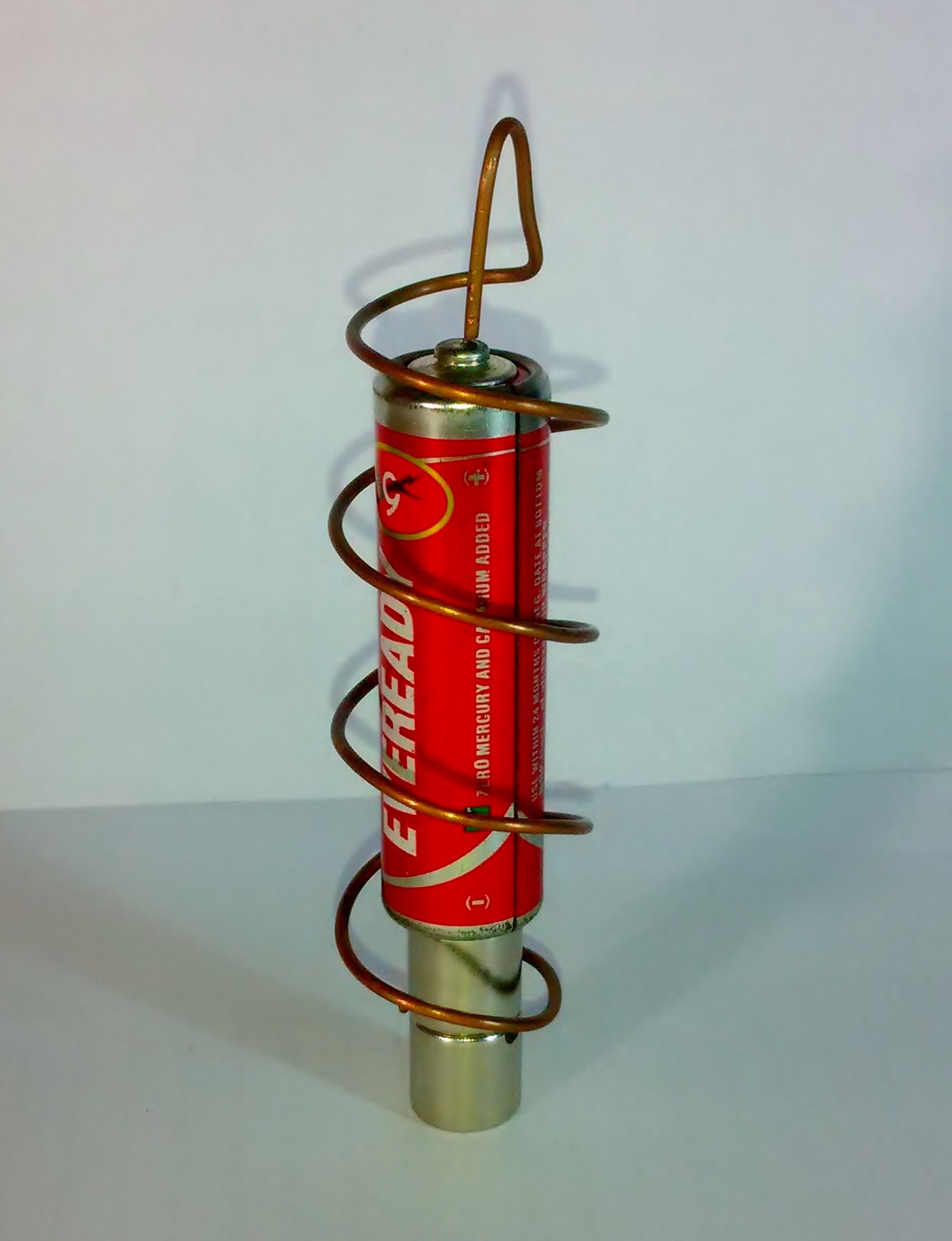 Easy DIY Homopolar Motor : 4 Steps (with Pictures) - Instructables