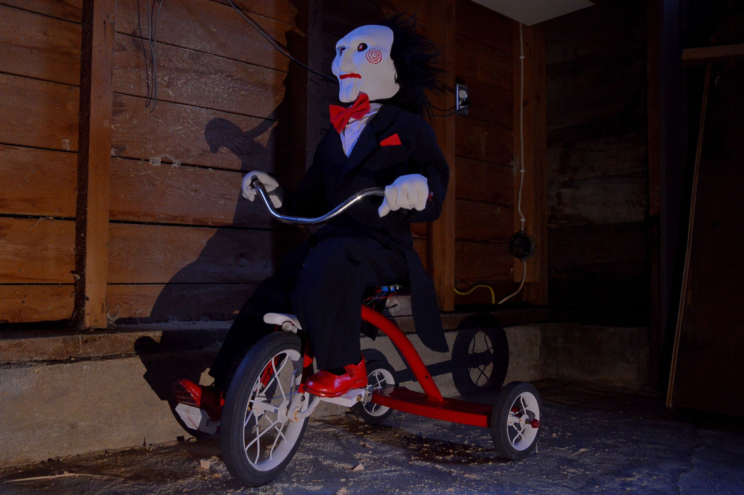 Remote Controlled Billy From Saw : 12 Steps (with Pictures) - Instructables