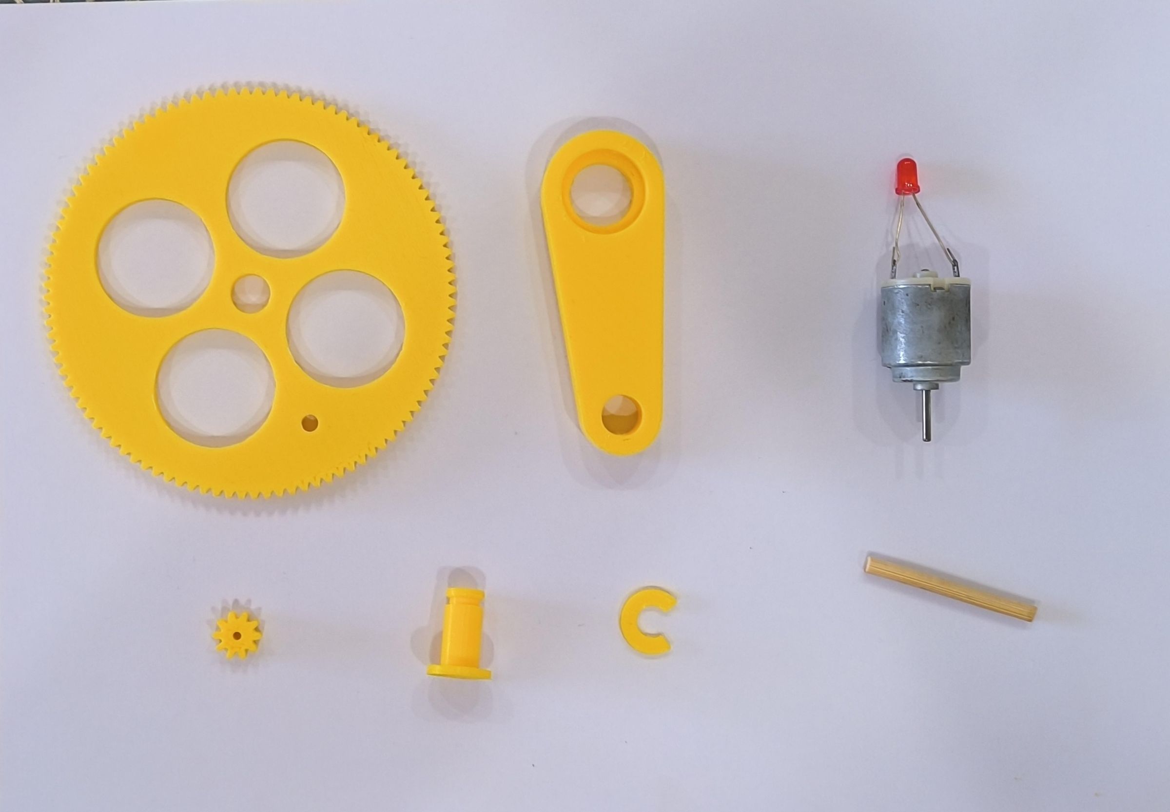 Hand Crank Generator for School Projects : 3 Steps (with Pictures ...