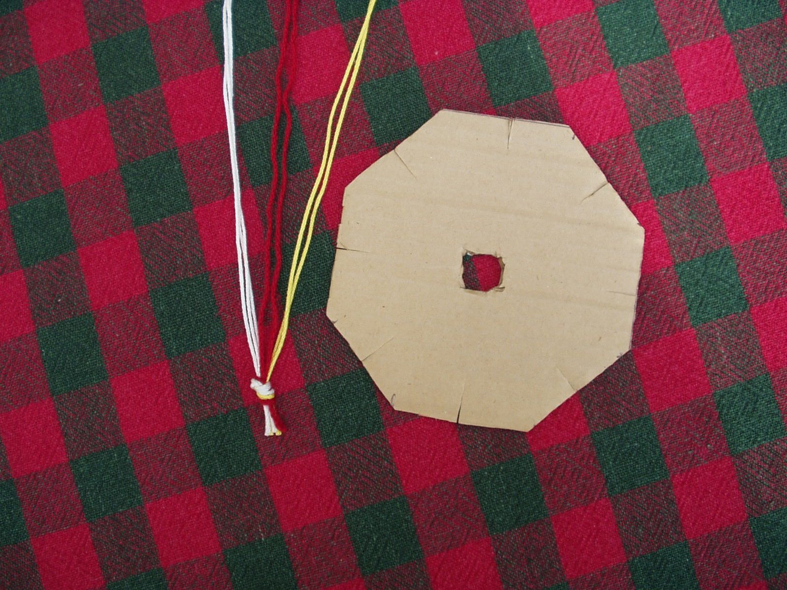 Braiding Disk : 8 Steps (with Pictures) - Instructables