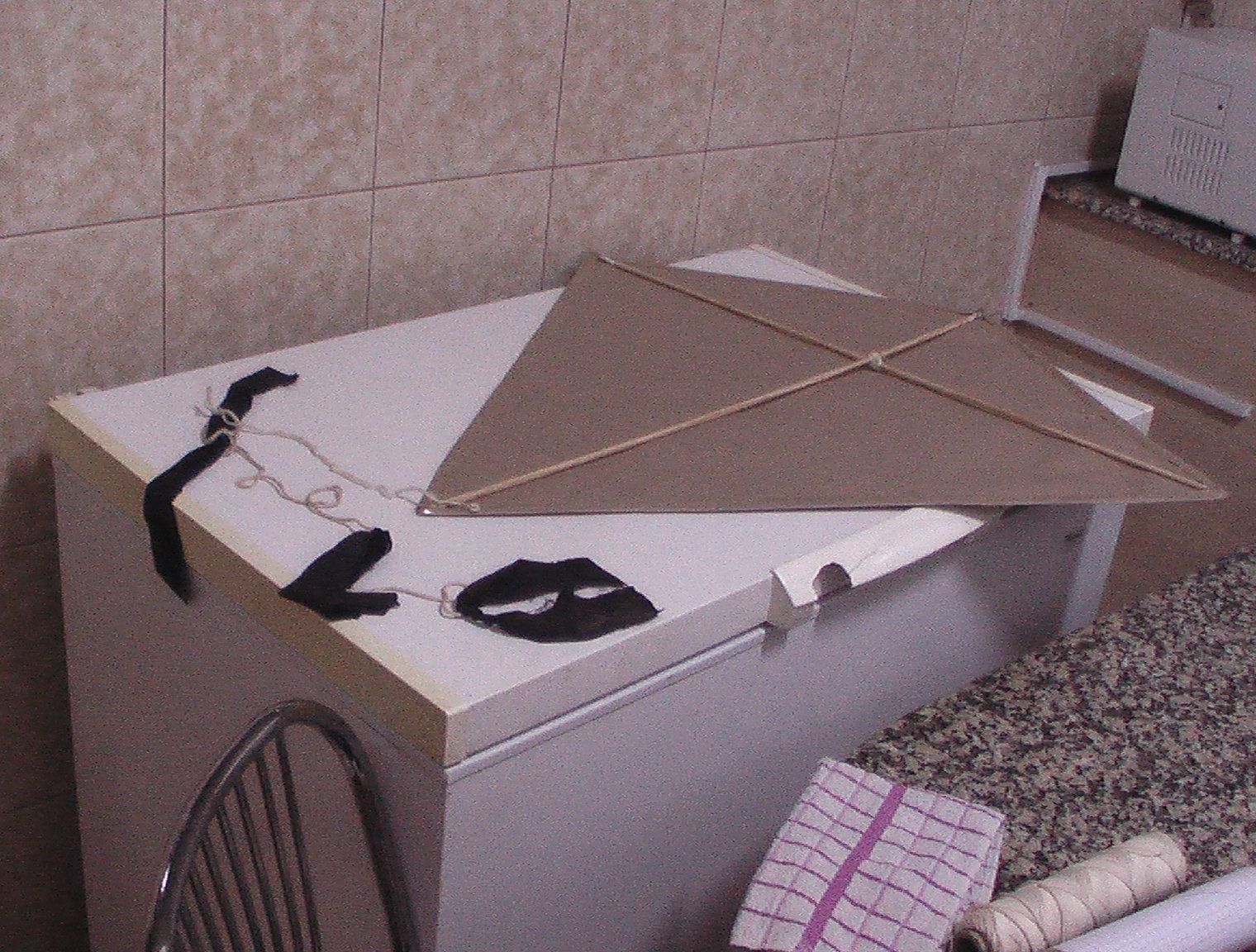 Creating Our Kite: Traditional Kite : 7 Steps - Instructables
