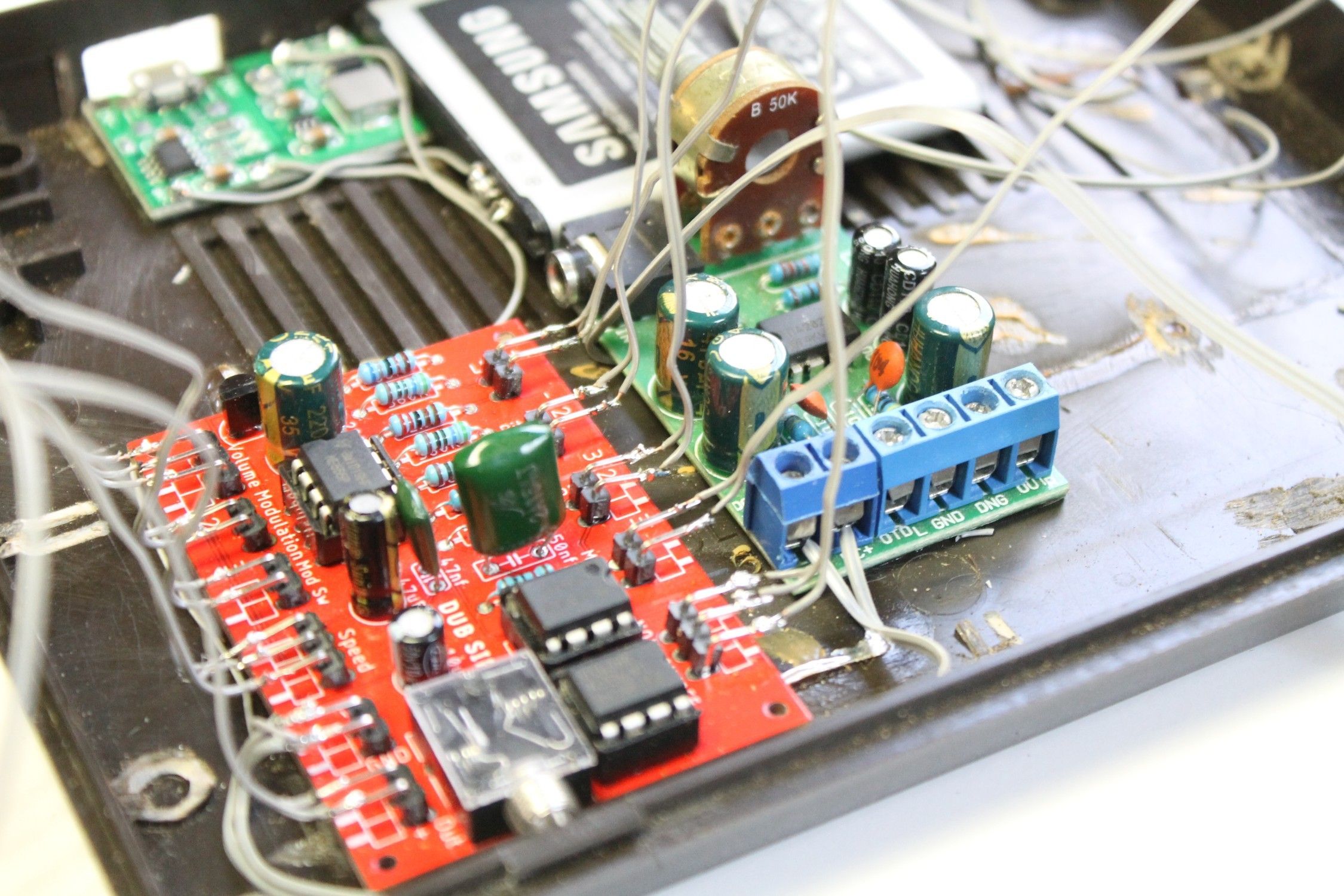 Dub Siren Synth - 555 Project V2 : 13 Steps (with Pictures) - Instructables