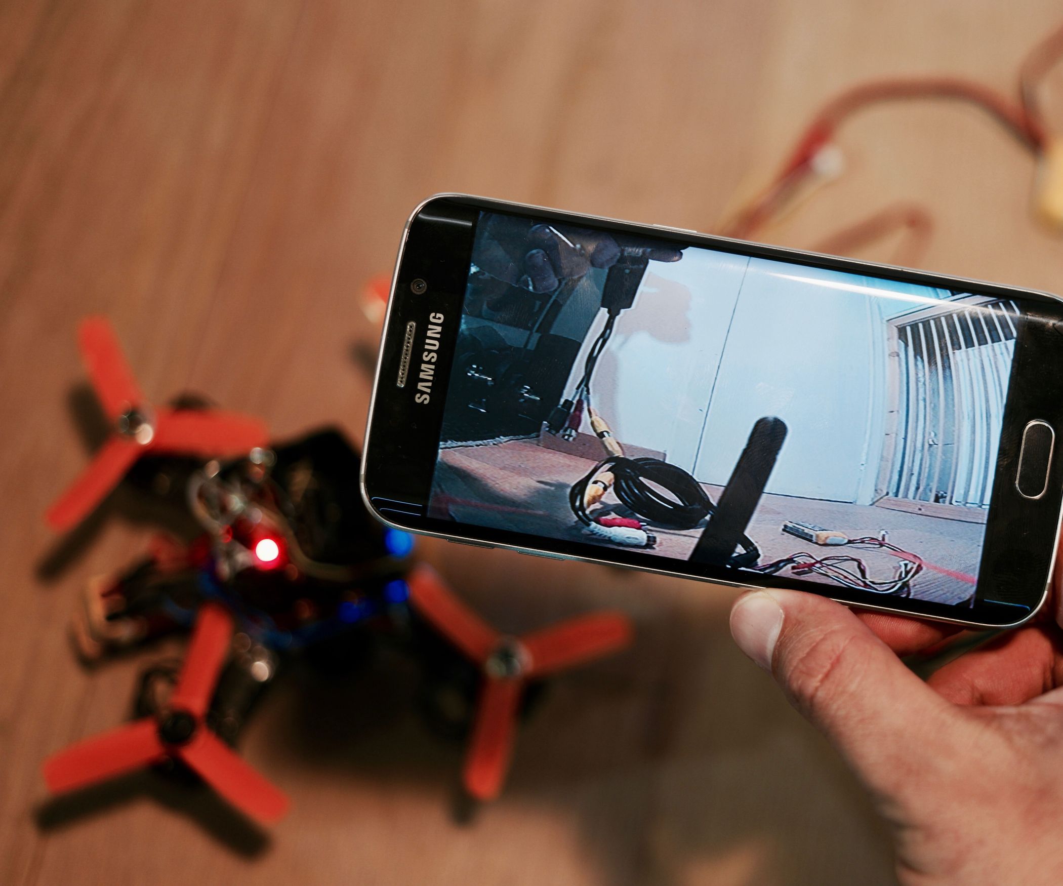 FPV Smartphone Monitor : 4 Steps (with Pictures) - Instructables
