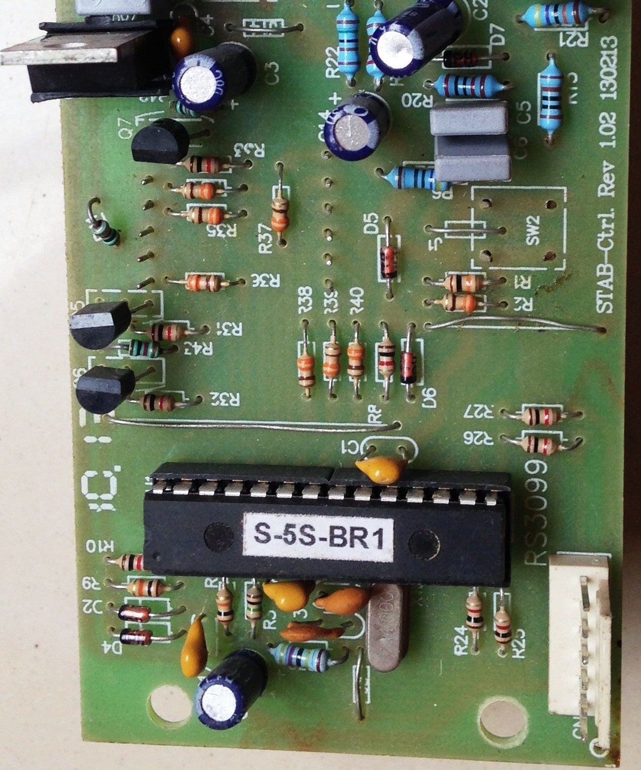 DIY Voltage Stabilizer for Ac Utility : 3 Steps - Instructables