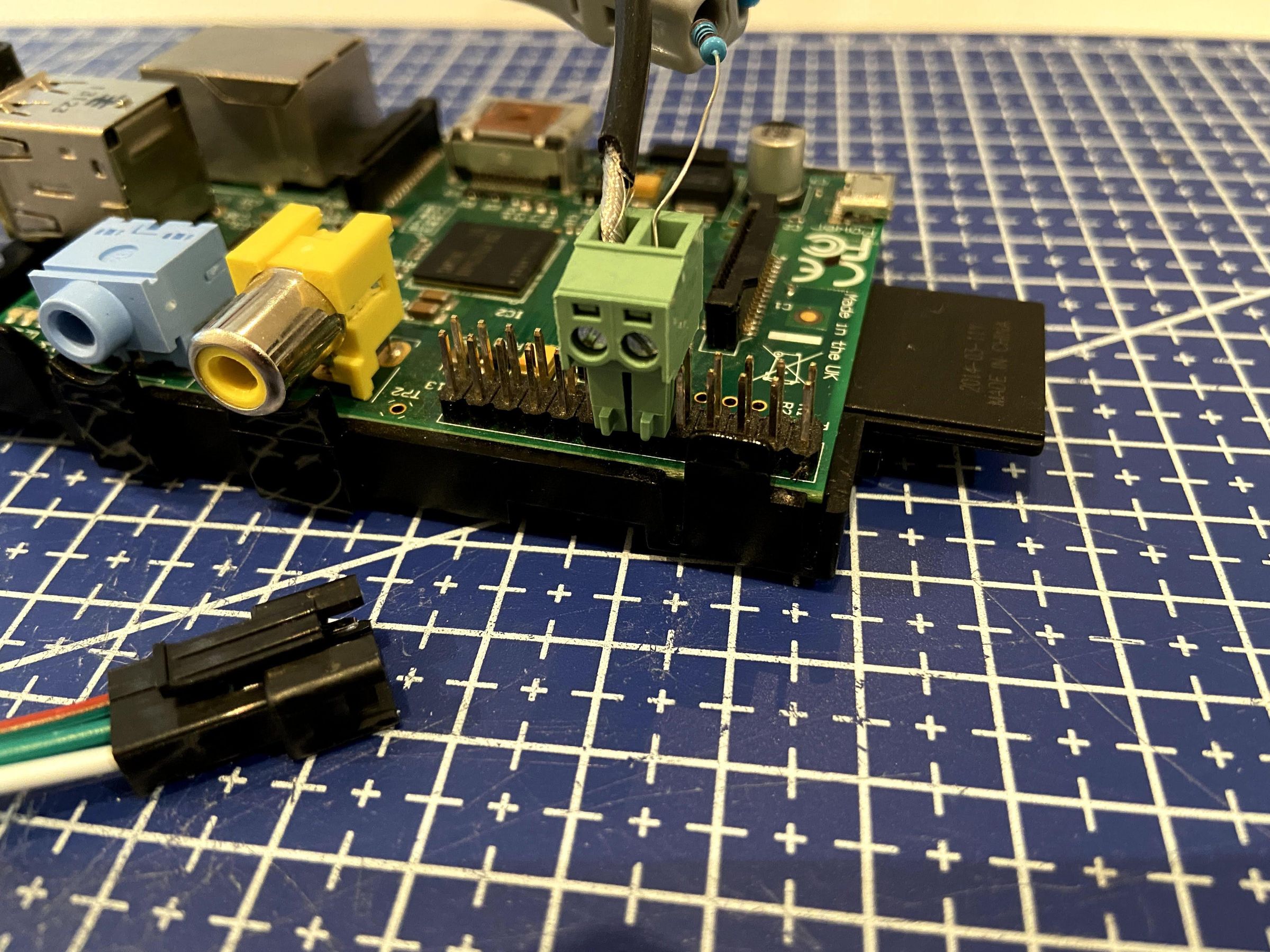 Promiscuous Ambient Light : 6 Steps (with Pictures) - Instructables