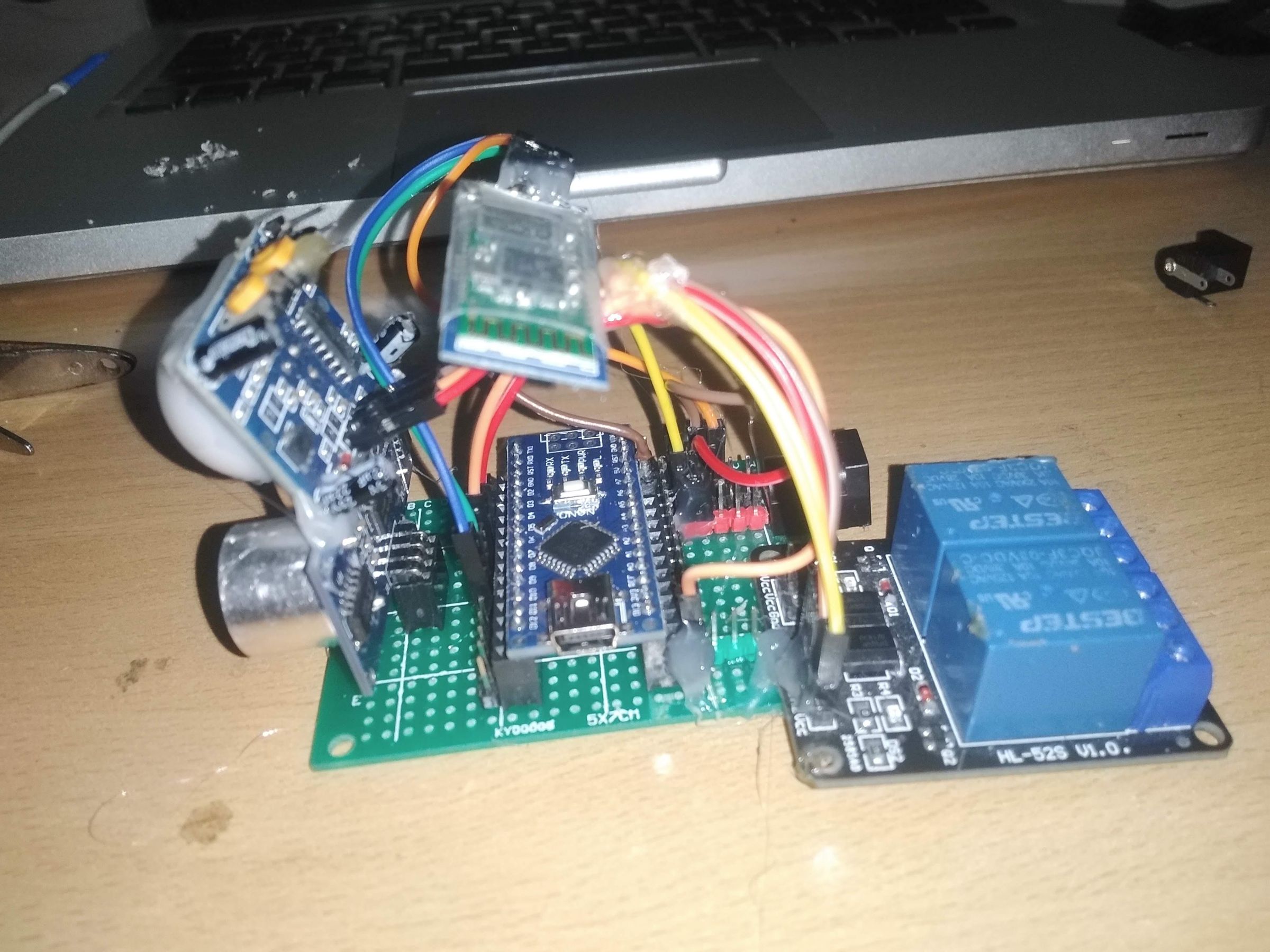 CarWatch Proximity Alert System DIY Tunis EcoTrick : Un Projet Éducatif ...