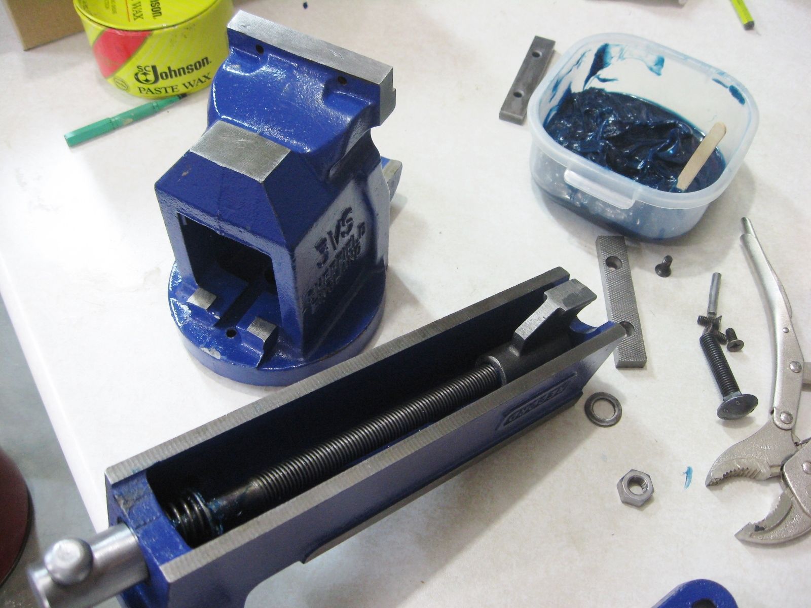 Height-Adjustable Portable Vise Stand : 22 Steps (with Pictures ...