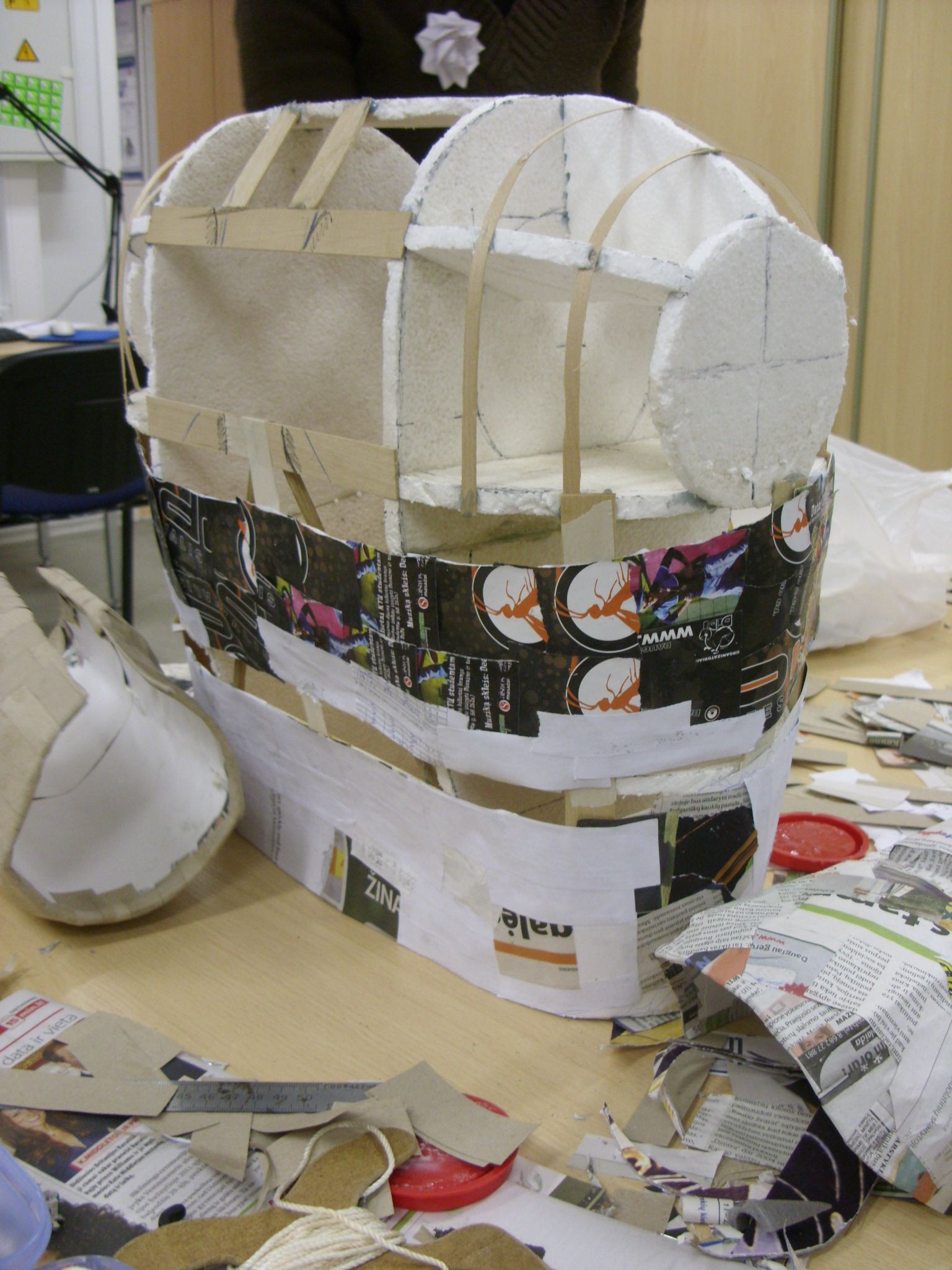 Instruction of Making Robots Costume : 3 Steps - Instructables