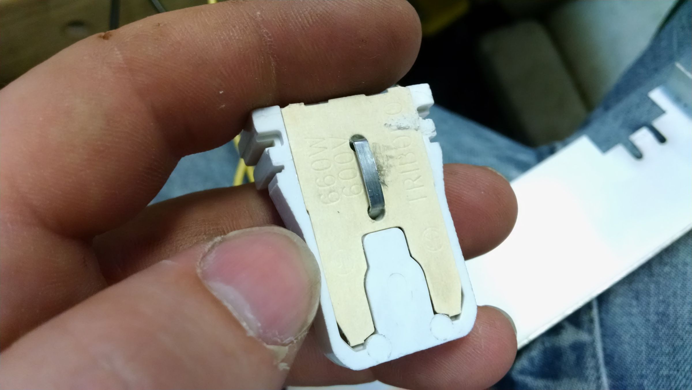 T12 Fluorescent Light Ballast Replacement : 4 Steps (with Pictures ...