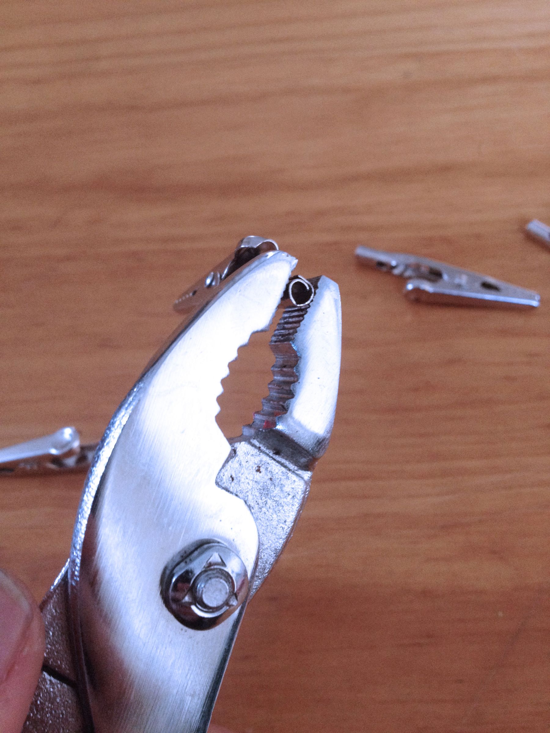 Small Parts Painting Stand : 8 Steps - Instructables