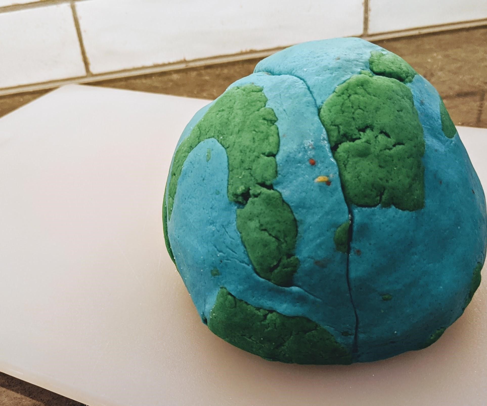 Layers of the Earth With Playdough : 5 Steps - Instructables