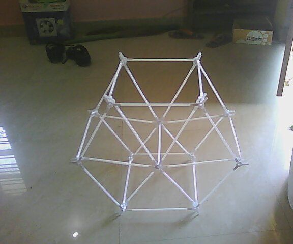 Strawbee Hex : 7 Steps - Instructables