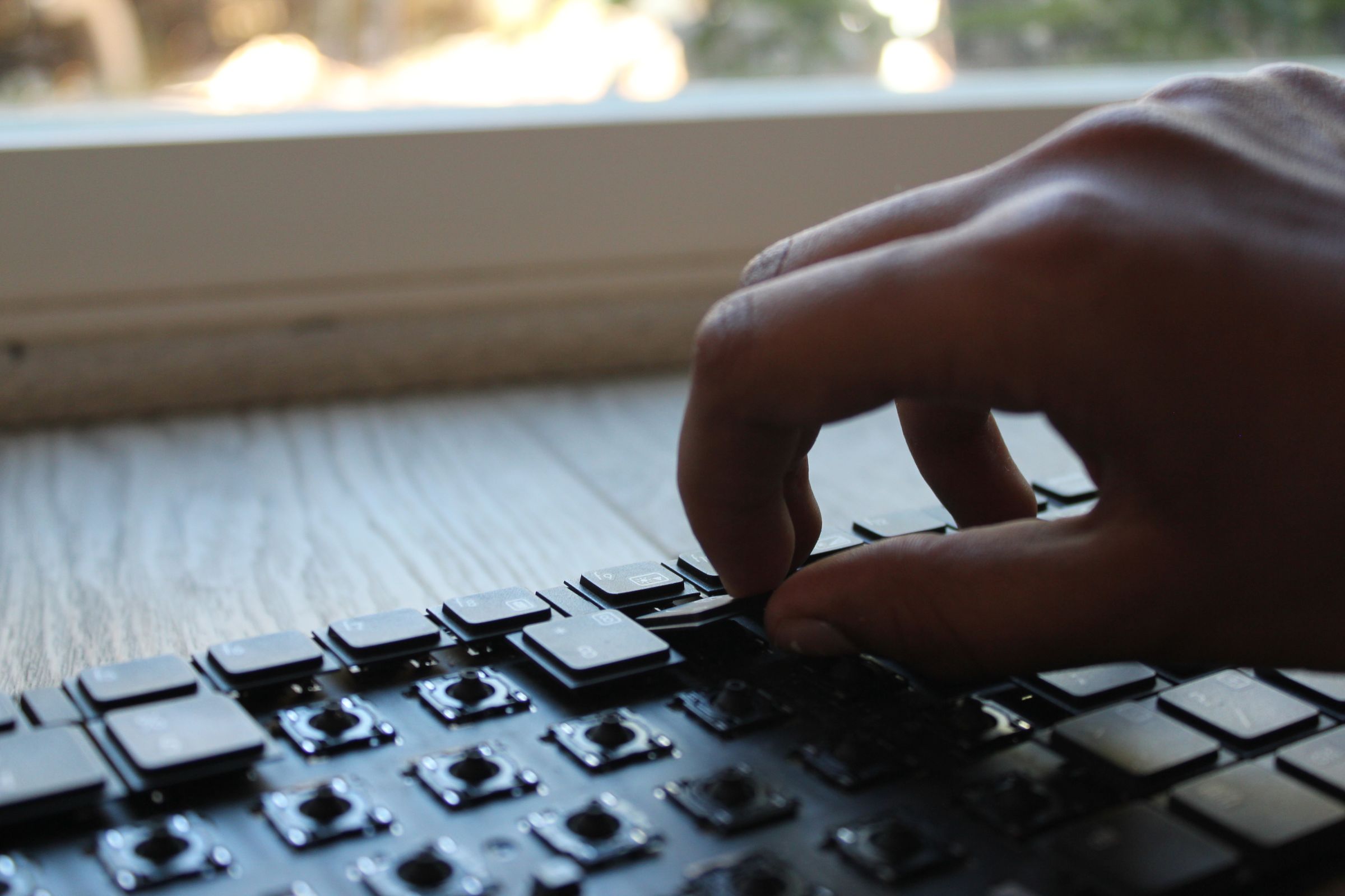 Computer Keyboard Jewelry : 7 Steps (with Pictures) - Instructables