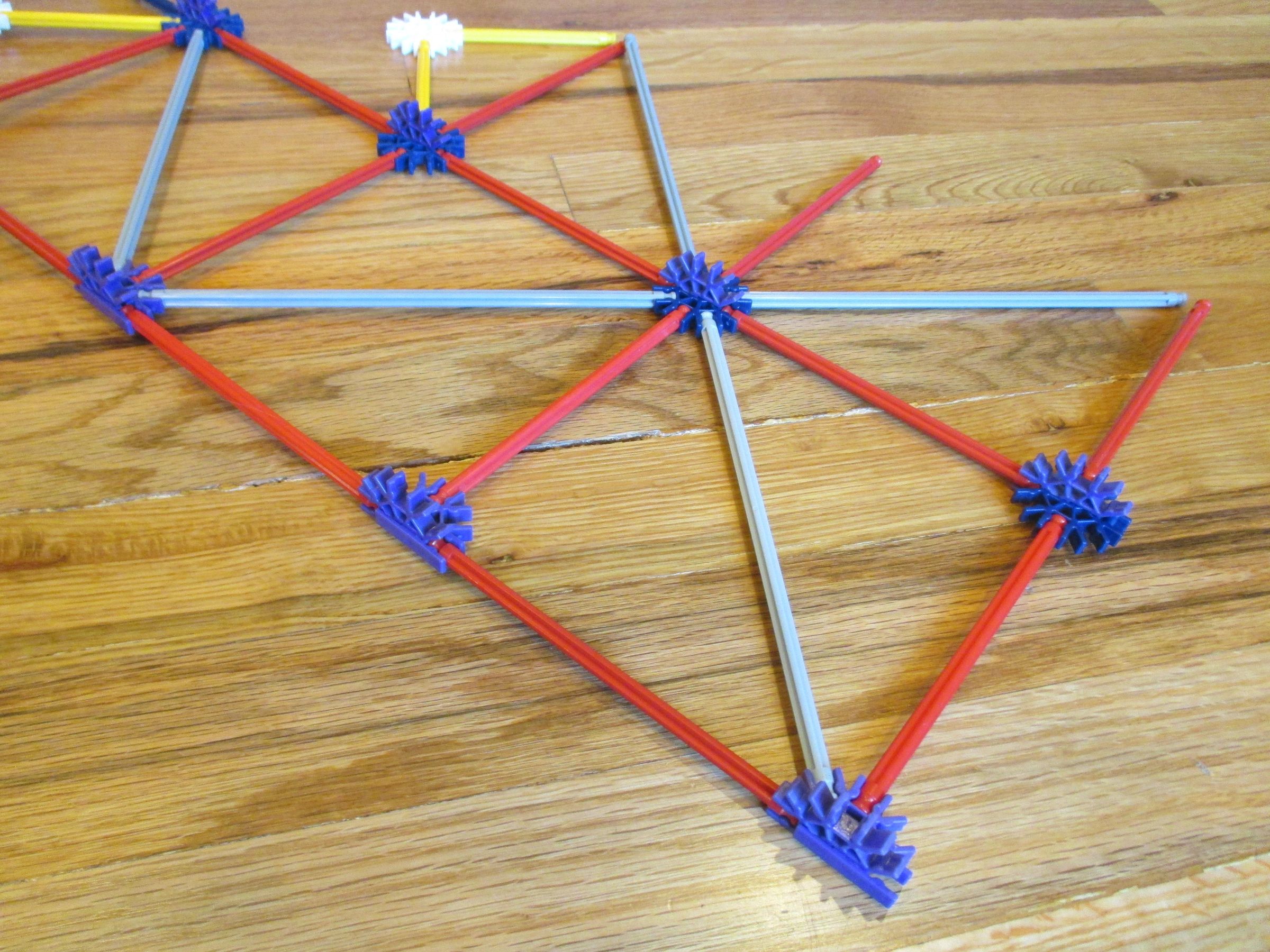 Rollercoaster Push Lift: a K'nex Ball Machine Lift : 8 Steps ...