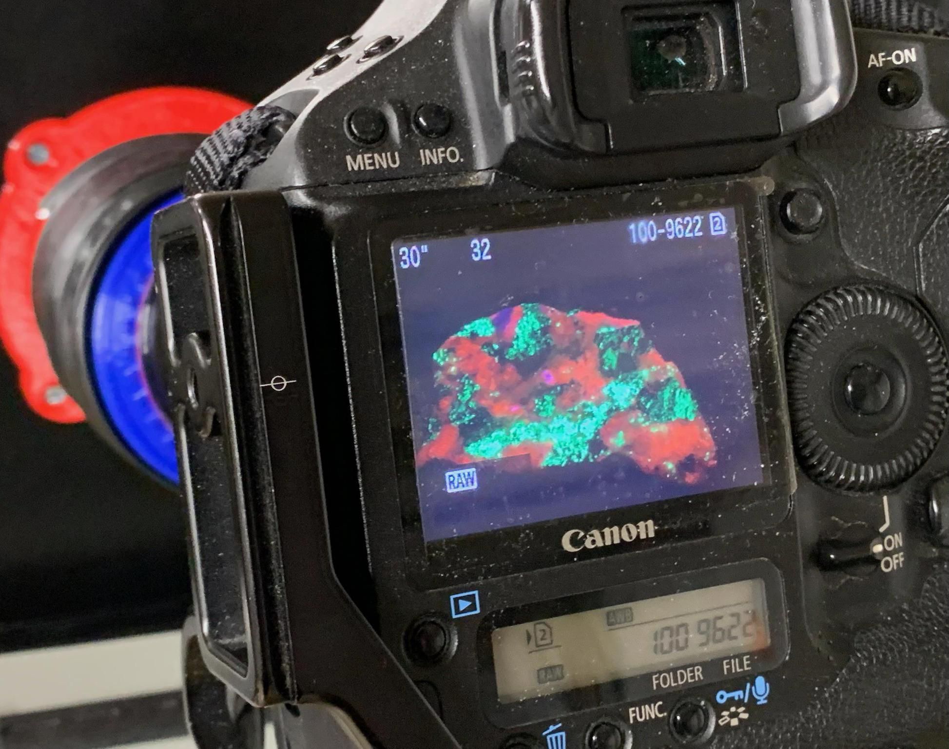 Build a Simple UV Photography Box : 25 Steps (with Pictures) - Instructables