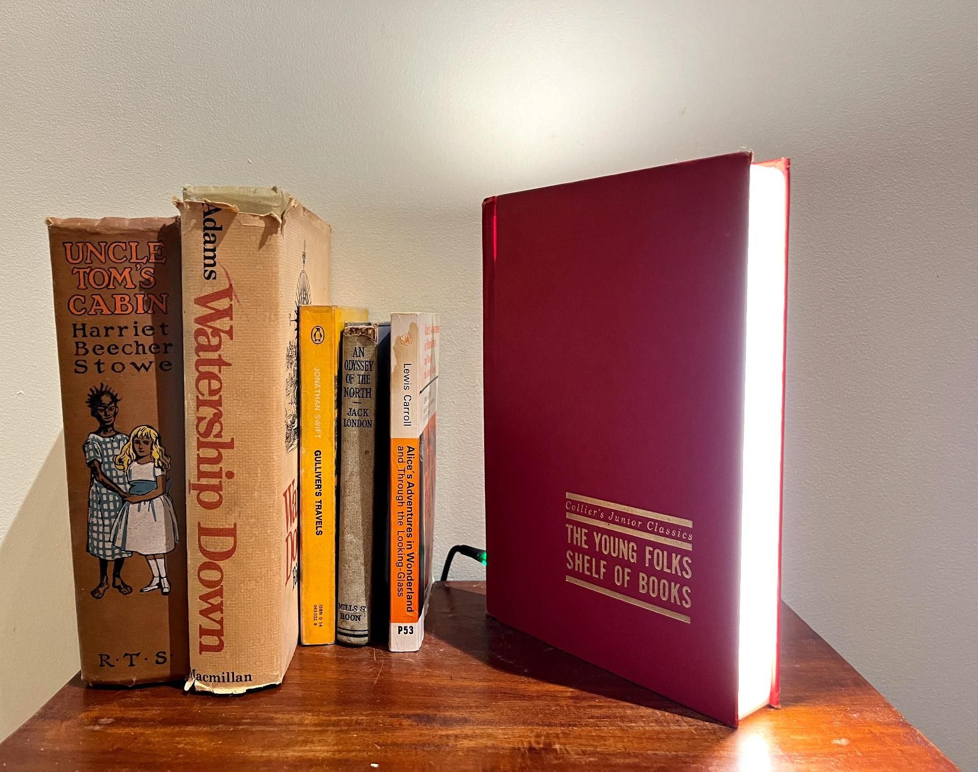 Book Light Inside a Book! : 11 Steps (with Pictures) - Instructables