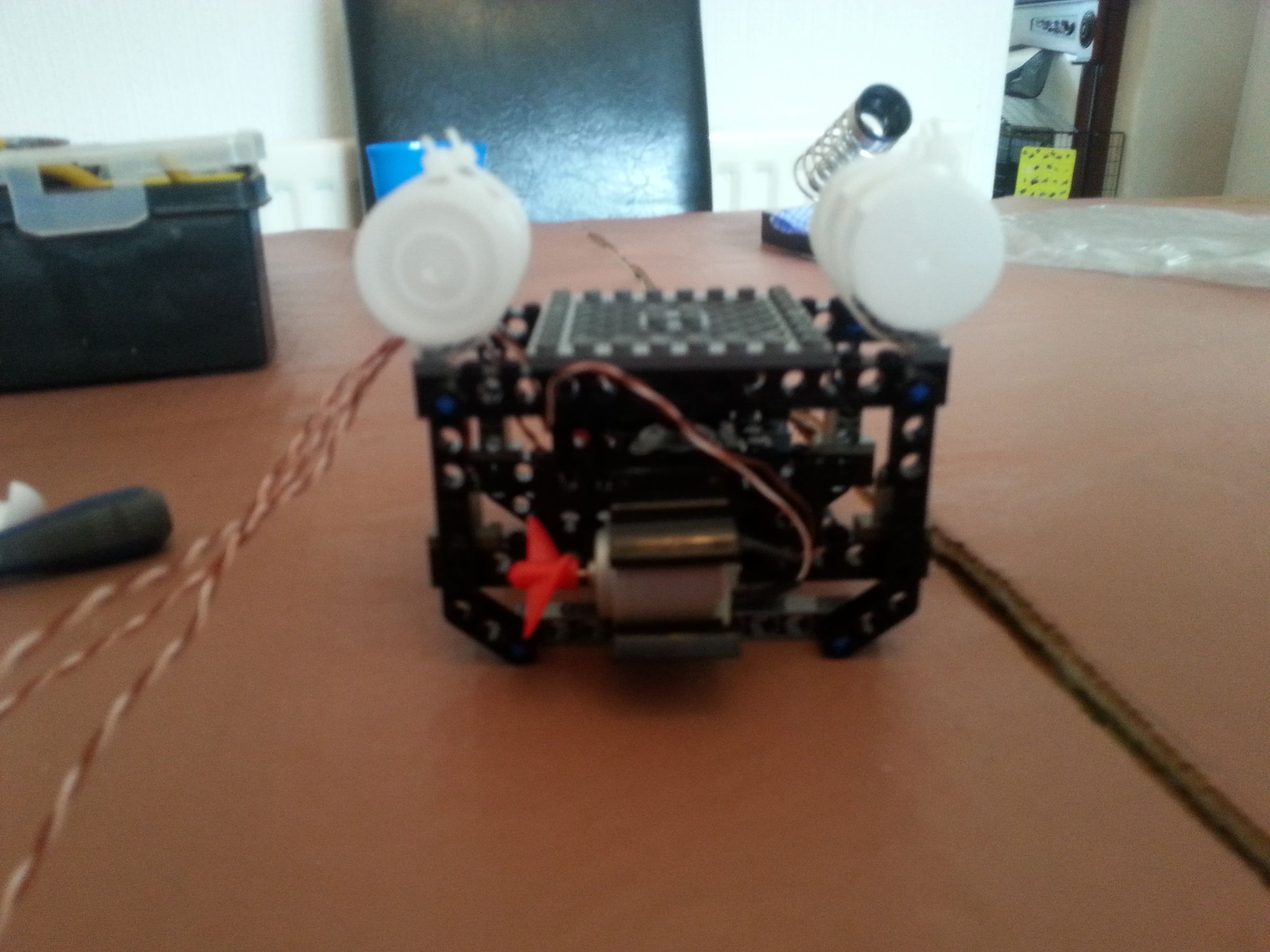 Make a Lego ROV Part 1 - the ROV : 11 Steps (with Pictures) - Instructables